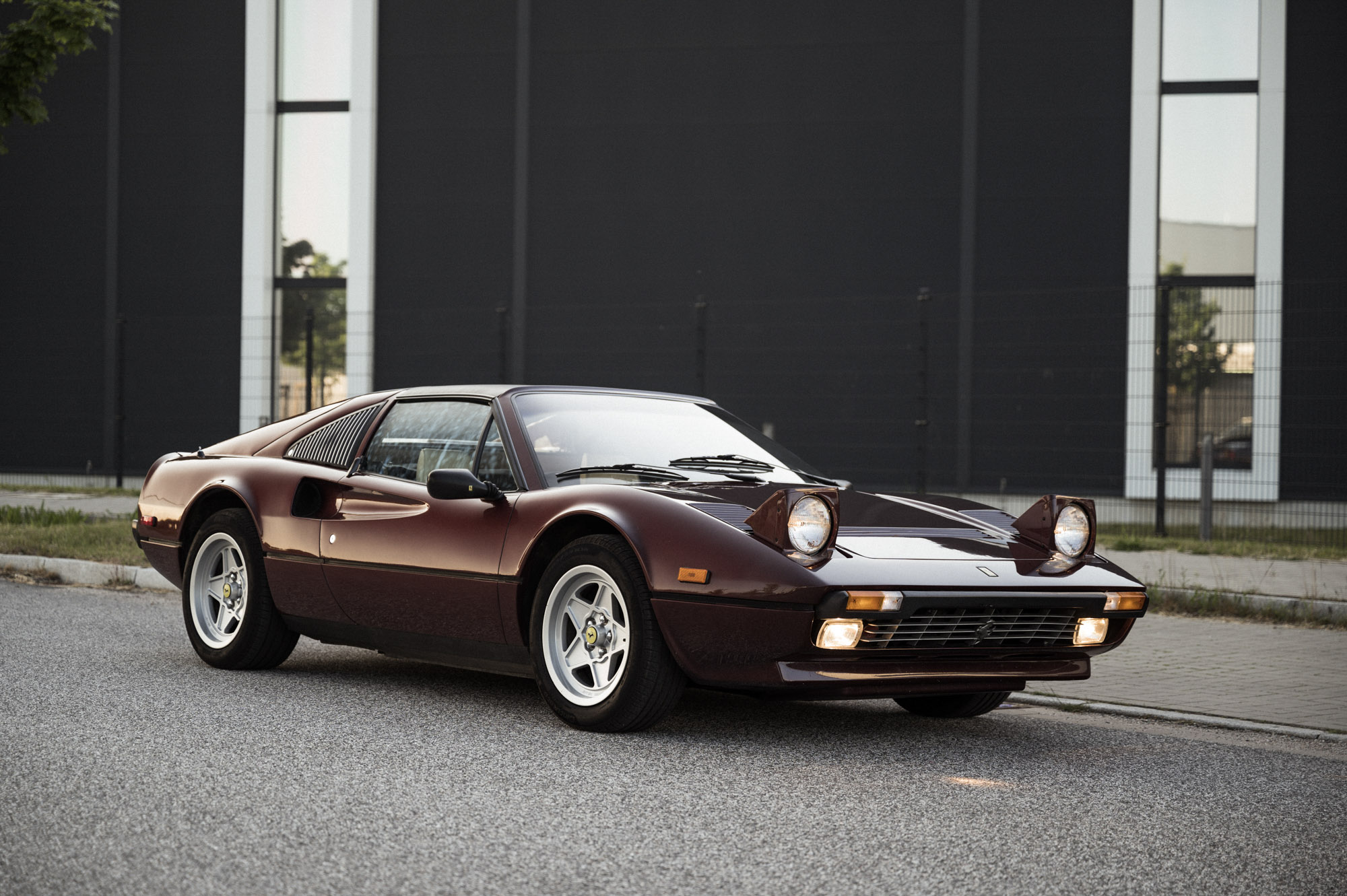 1984 FERRARI 308 GTS QV