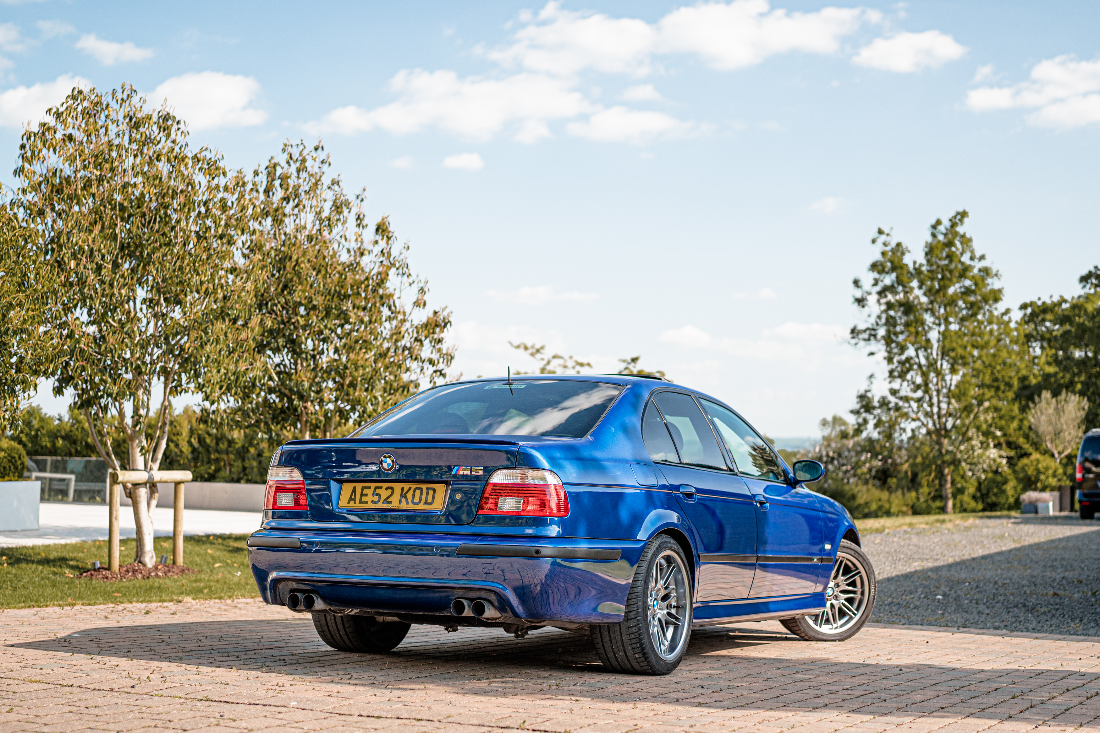 2002 BMW (E39) M5