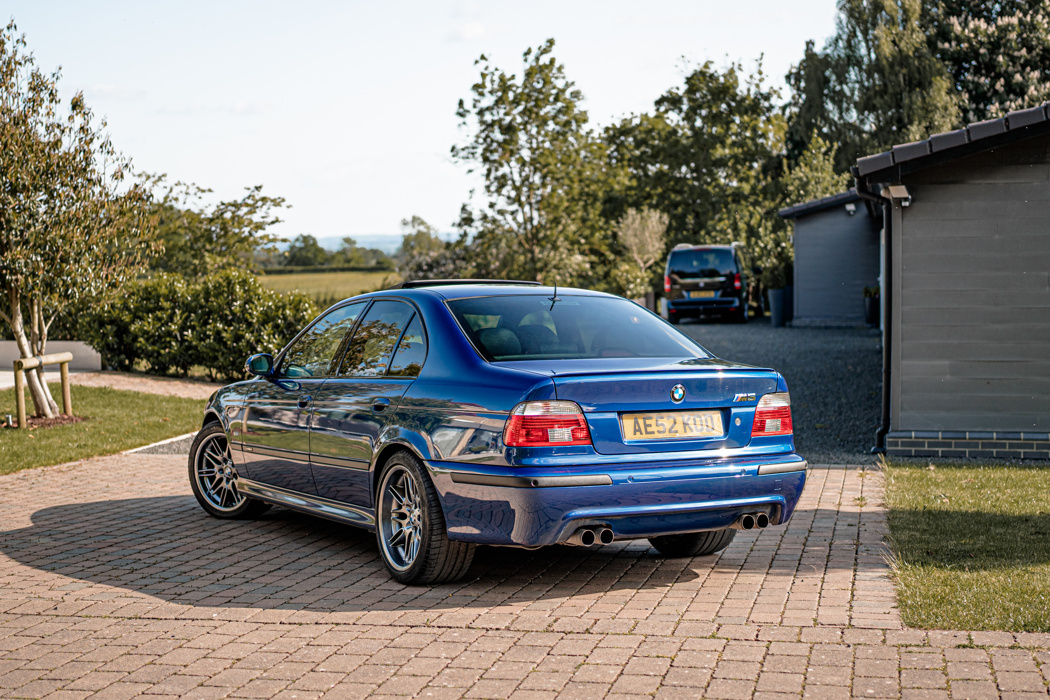 2002 BMW (E39) M5