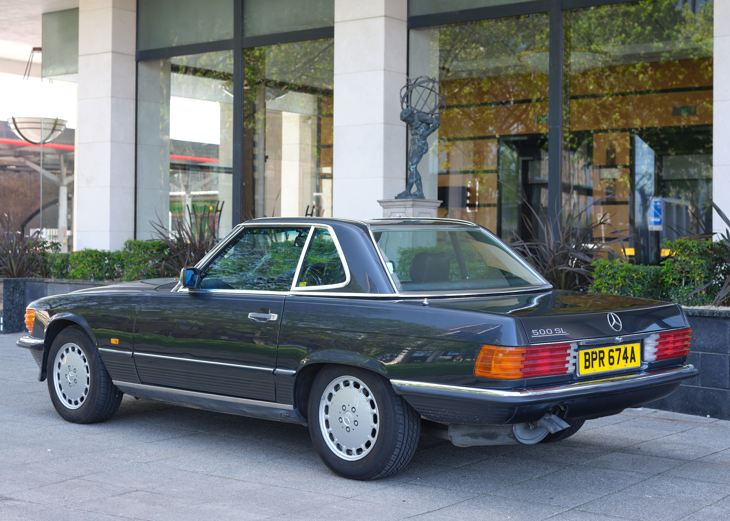 1987 MERCEDES-BENZ (R107) 500 SL for sale by auction in London, United ...