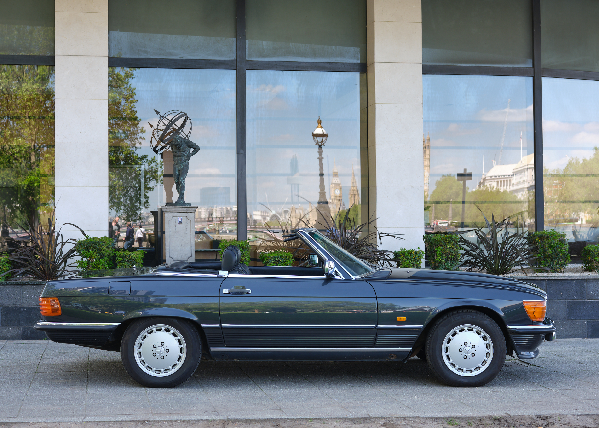 1987 MERCEDES-BENZ (R107) 500 SL