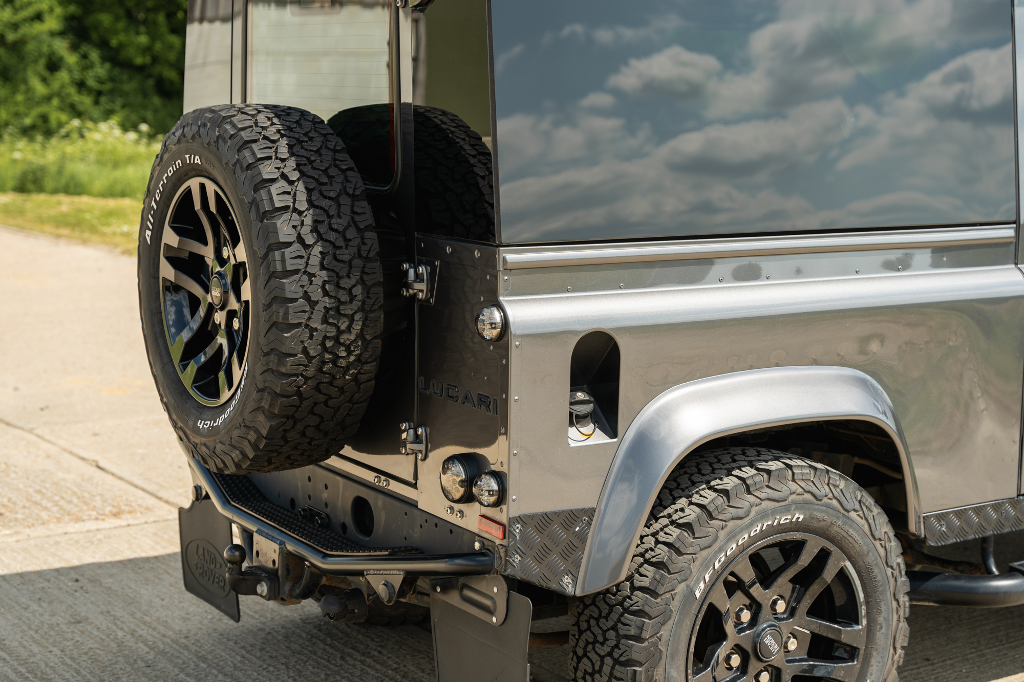 2014 LAND ROVER DEFENDER 90 'LUCARI' - 13,061 MILES - VAT Q for sale in ...