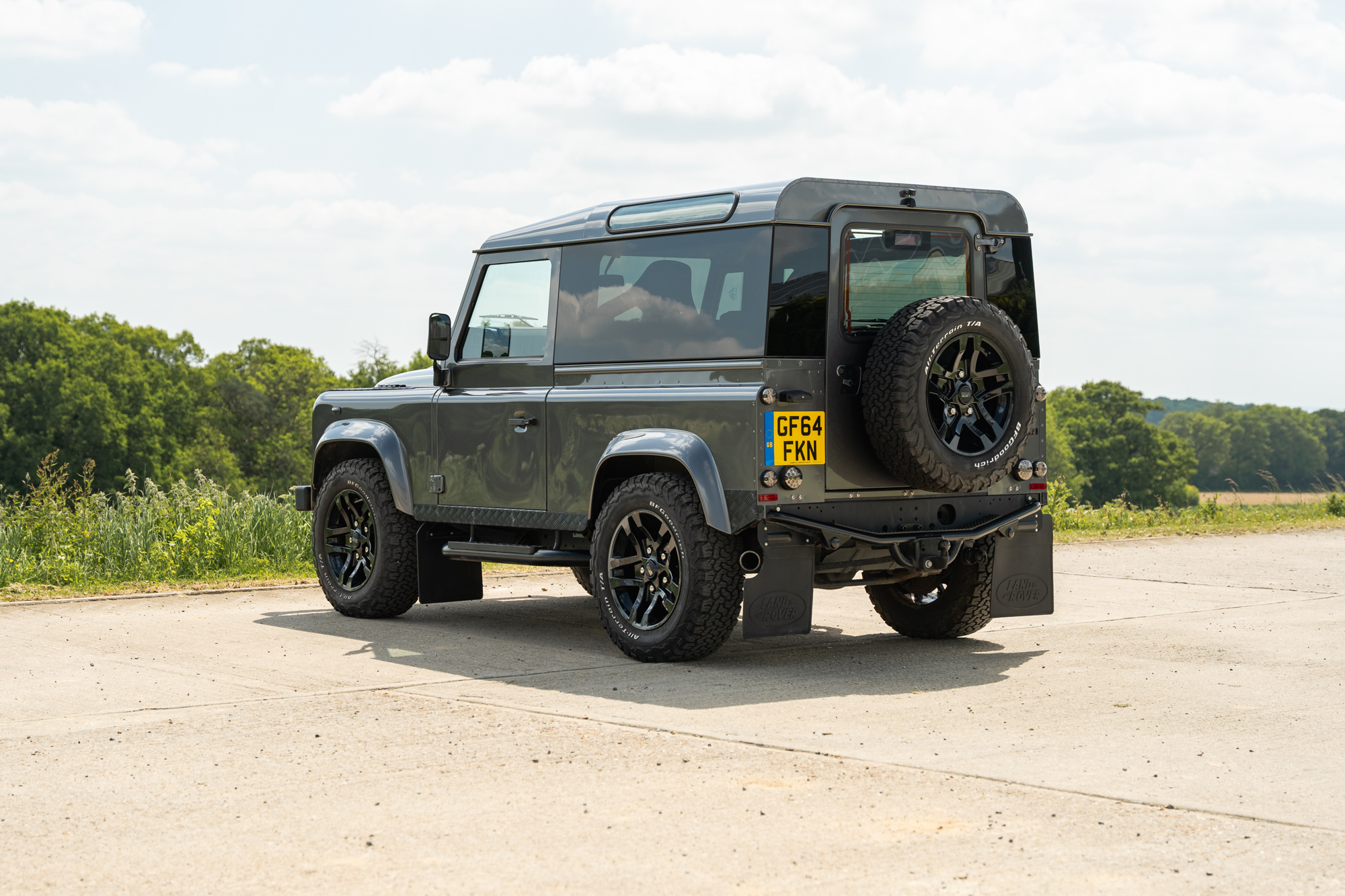 2014 LAND ROVER DEFENDER 90 'LUCARI' - 13,061 MILES - VAT Q for sale in ...