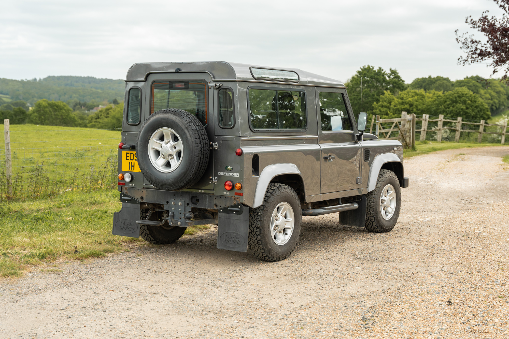 2009 LAND ROVER DEFENDER 90 XS STATION WAGON - 23,736 MILES