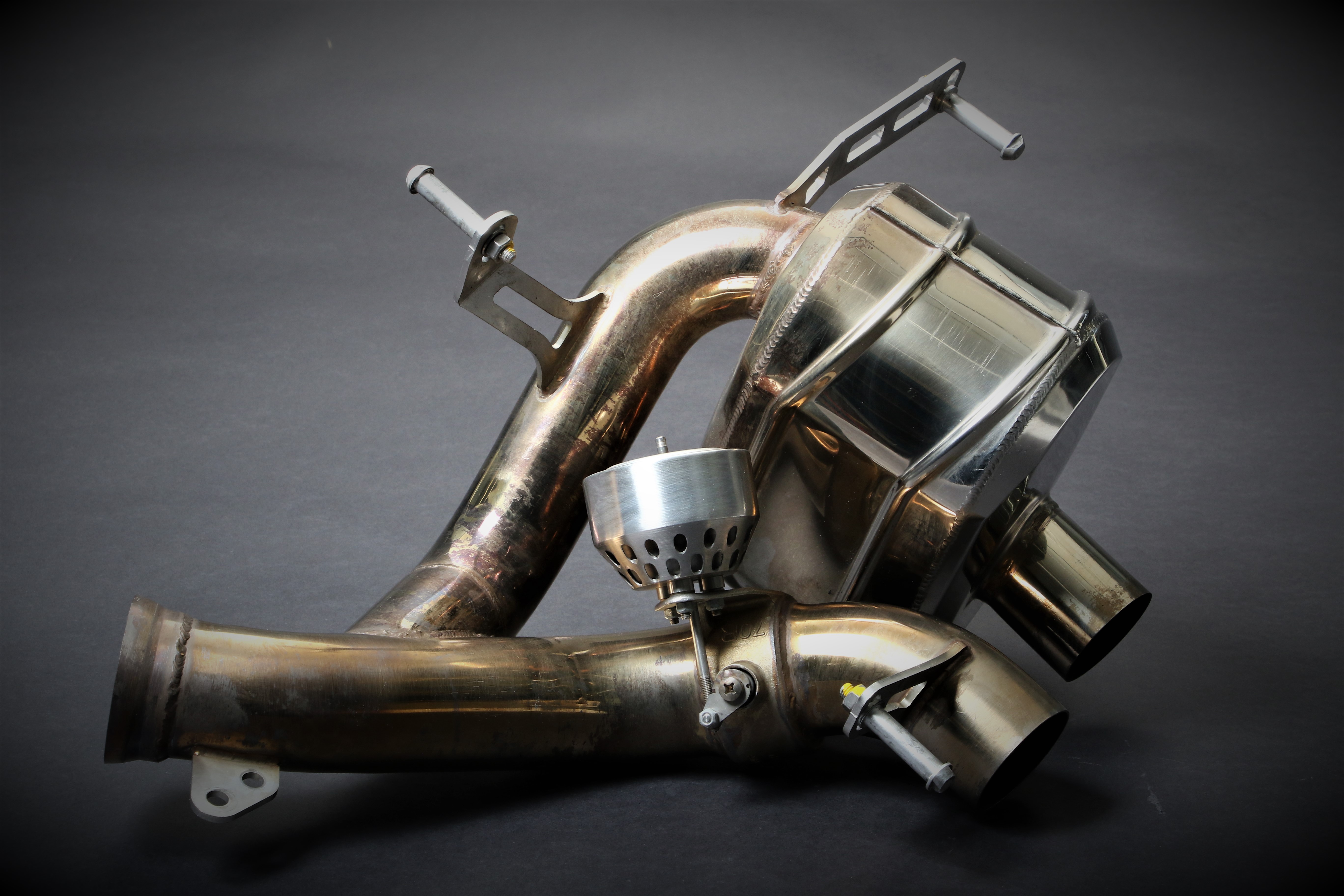 CAPRISTO EXHAUST FOR FERRARI CALIFORNIA for sale by auction in Lyngby ...