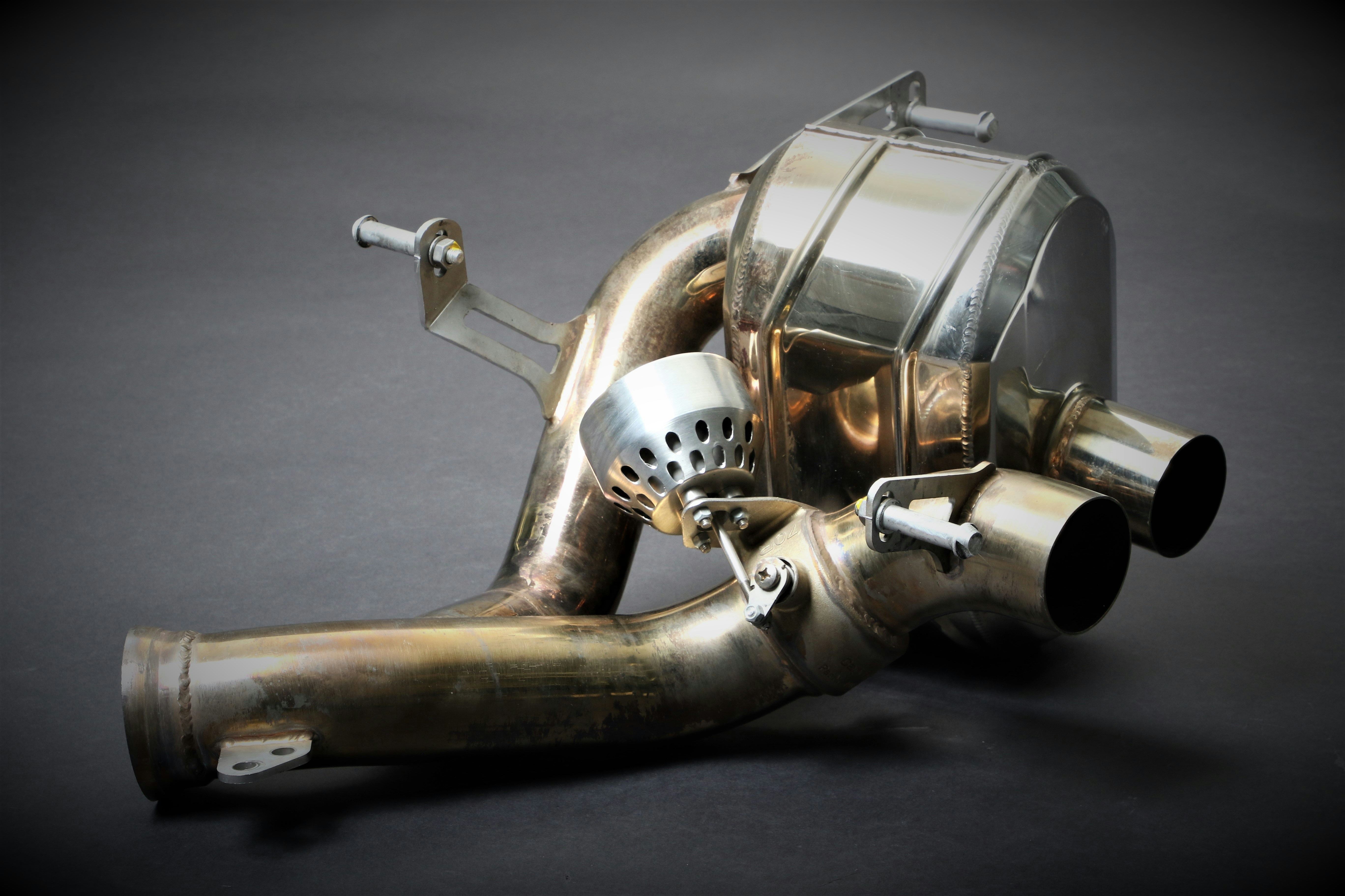 CAPRISTO EXHAUST FOR FERRARI CALIFORNIA for sale by auction in Lyngby ...