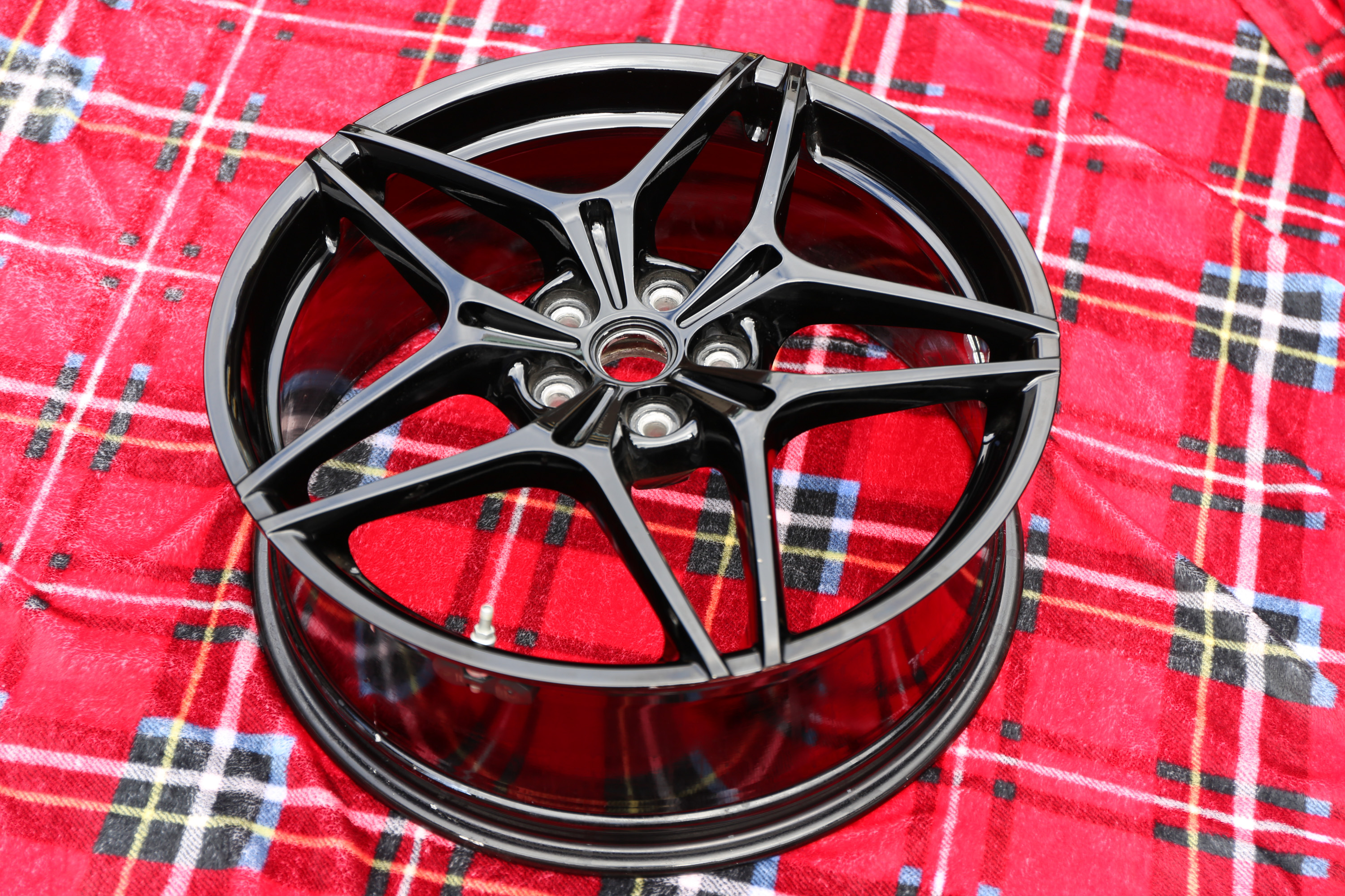 SET OF FERRARI CALIFORNIA T WHEELS