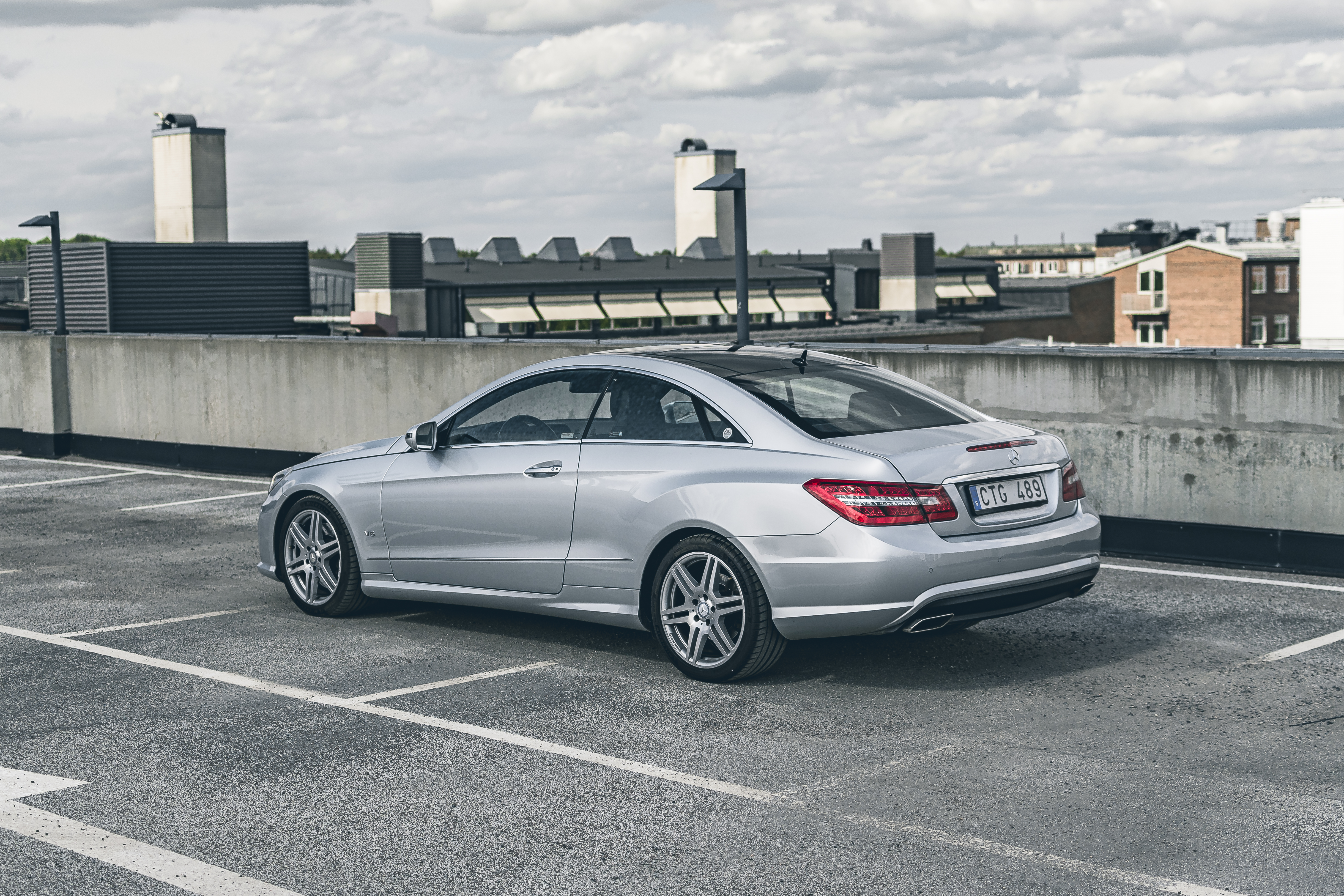 2010 MERCEDES-BENZ (C207) E500 COUPE for sale in Stockholm, Sweden