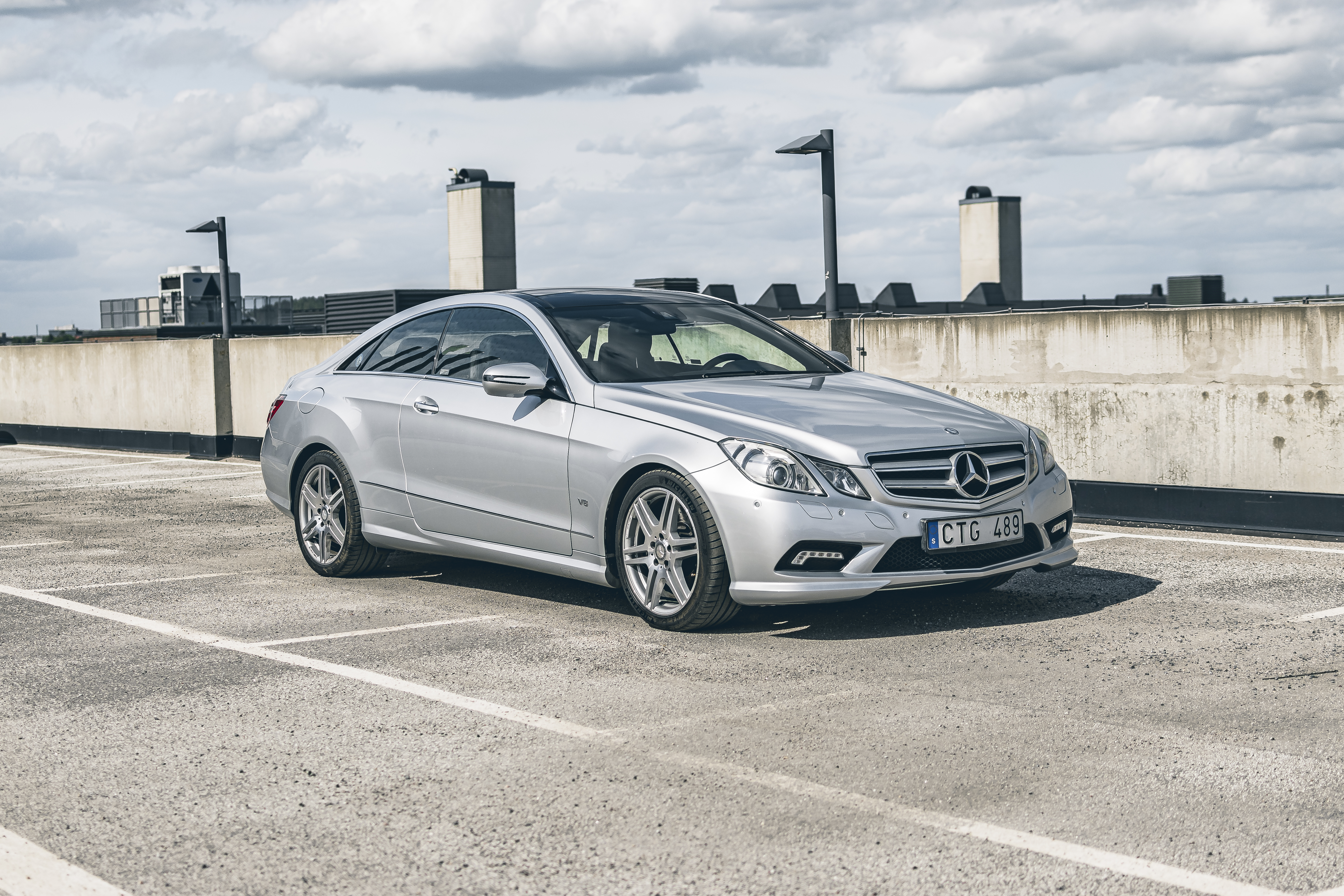 2010 MERCEDES-BENZ (C207) E500 COUPE for sale in Stockholm, Sweden