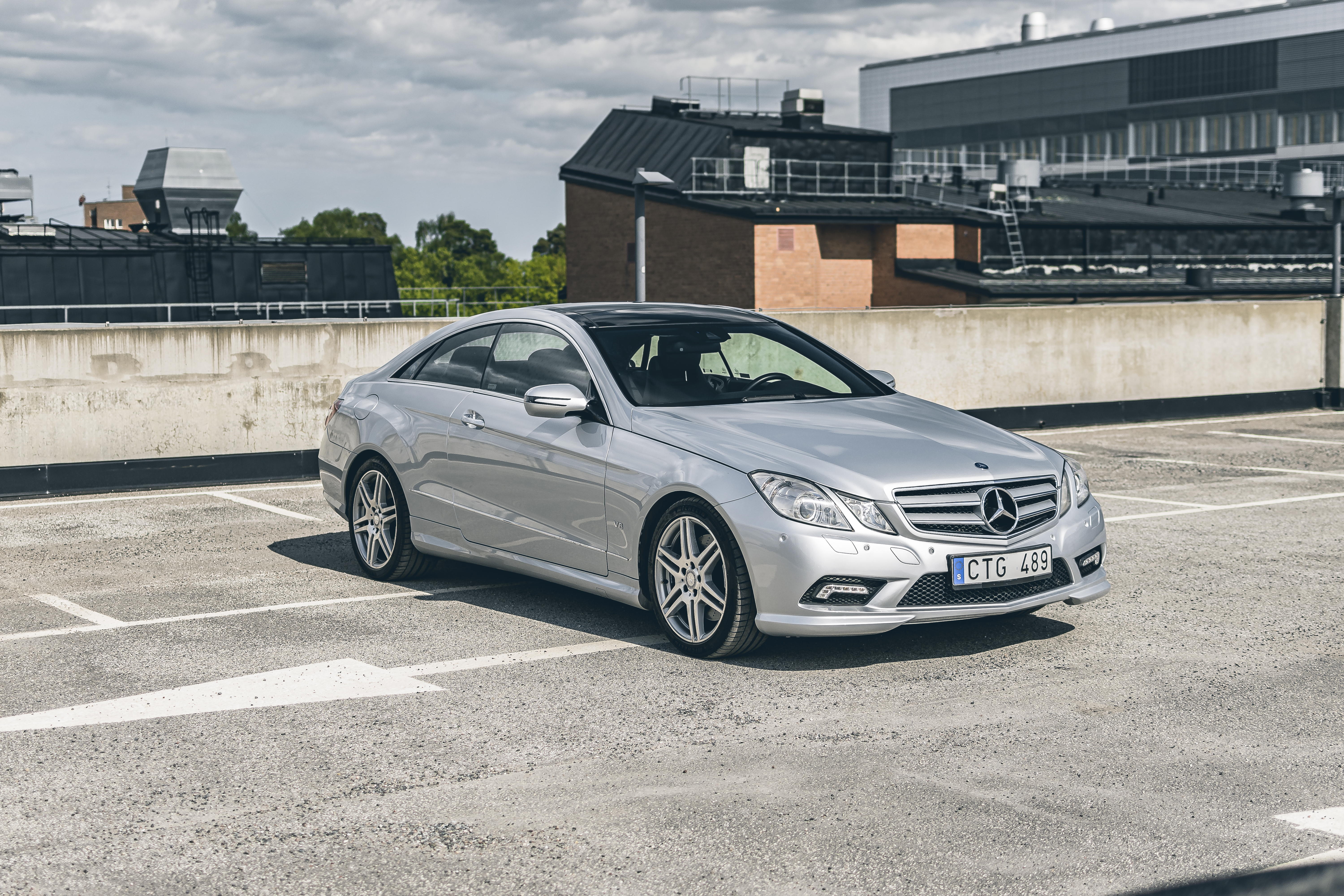 2010 MERCEDES-BENZ (C207) E500 COUPE for sale in Stockholm, Sweden