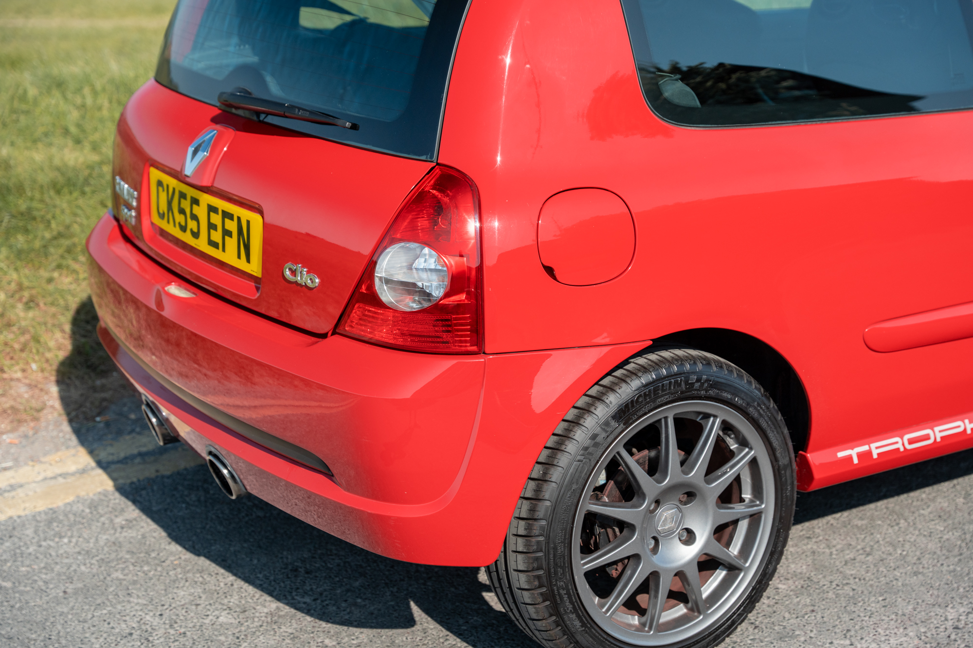 2005 RENAULTSPORT CLIO 182 TROPHY