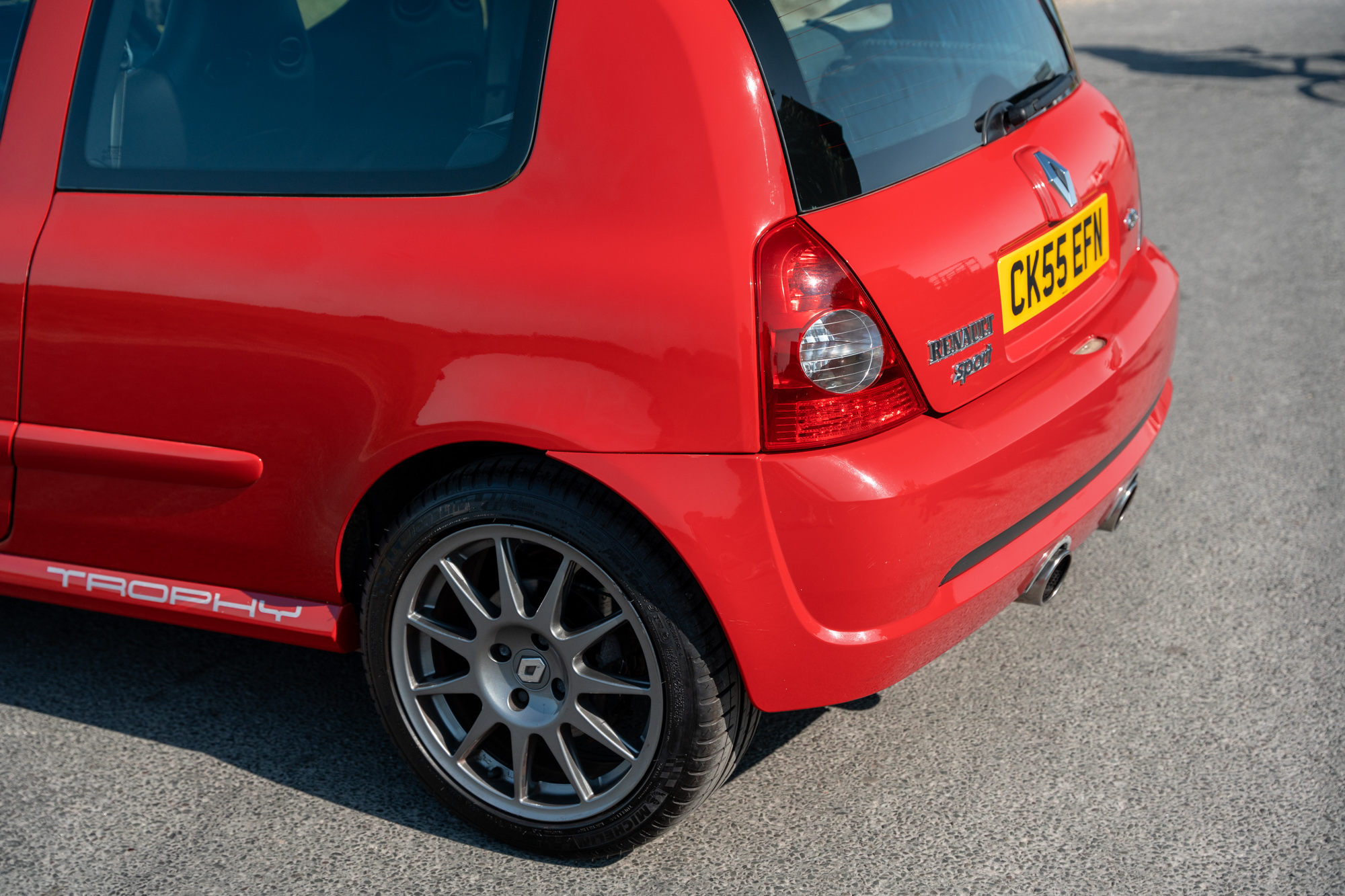 2005 RENAULTSPORT CLIO 182 TROPHY