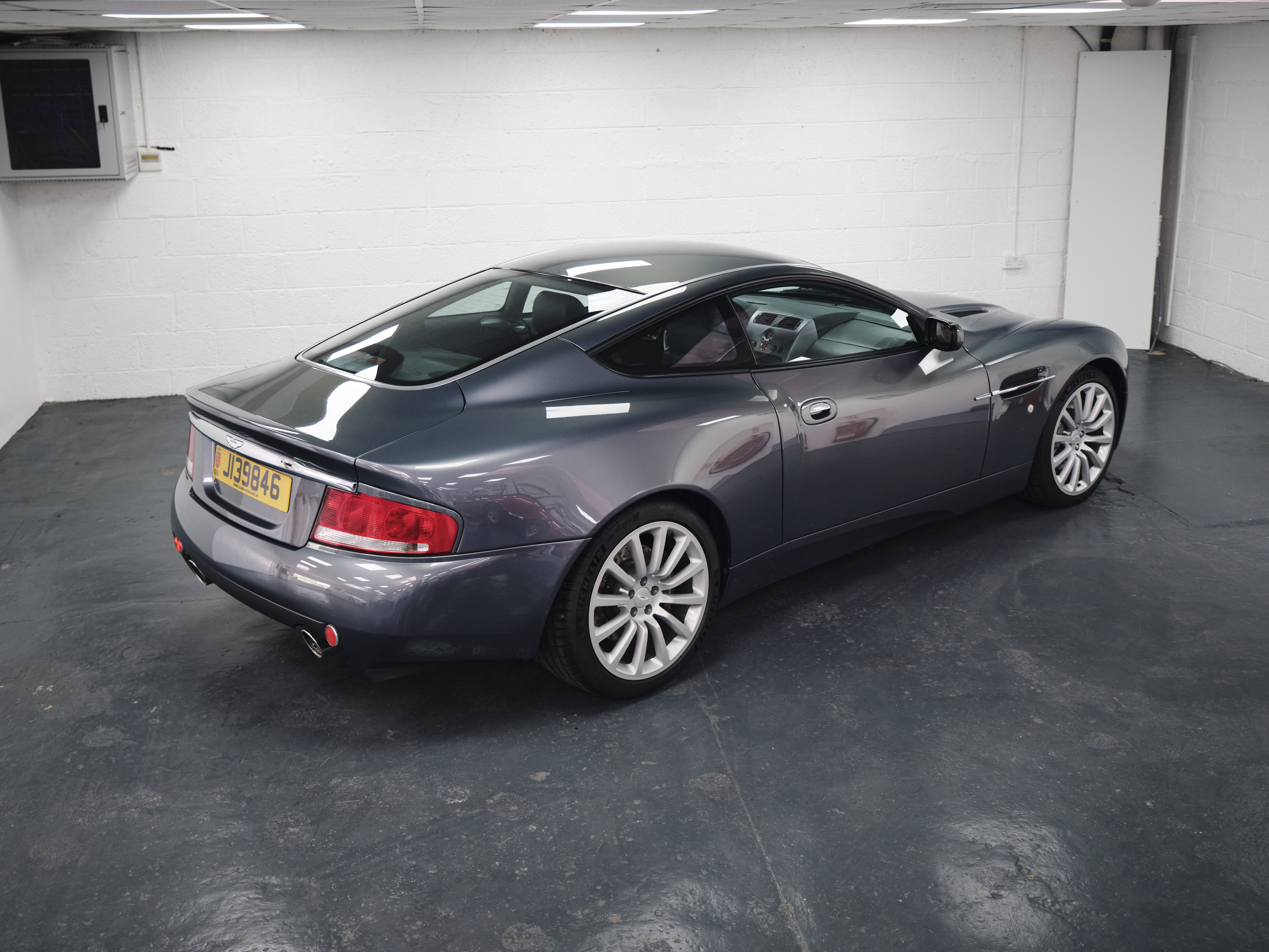2003 ASTON MARTIN VANQUISH for sale by auction in Channel Islands ...