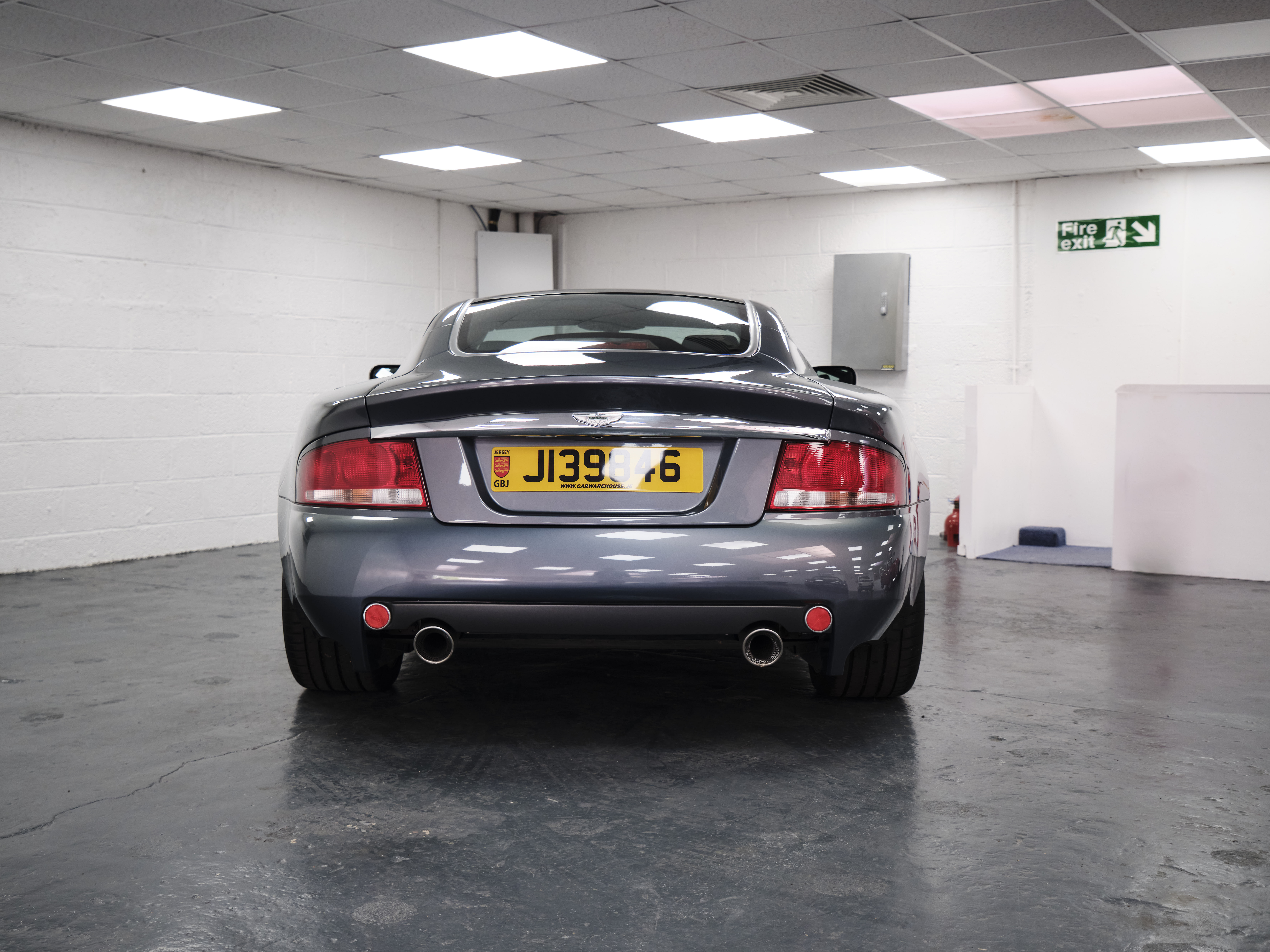 2003 ASTON MARTIN VANQUISH for sale by auction in Channel Islands ...