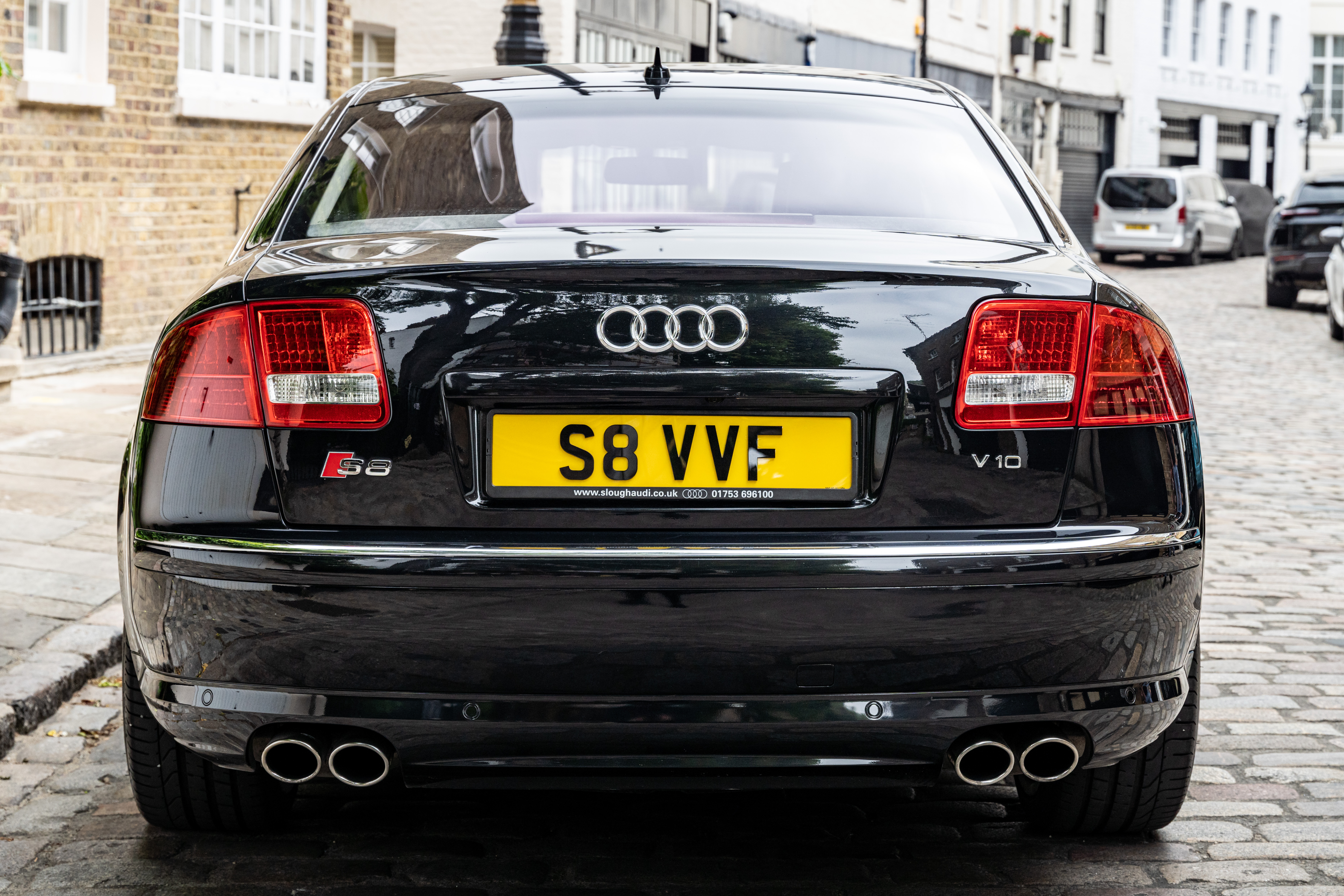 2007 AUDI S8