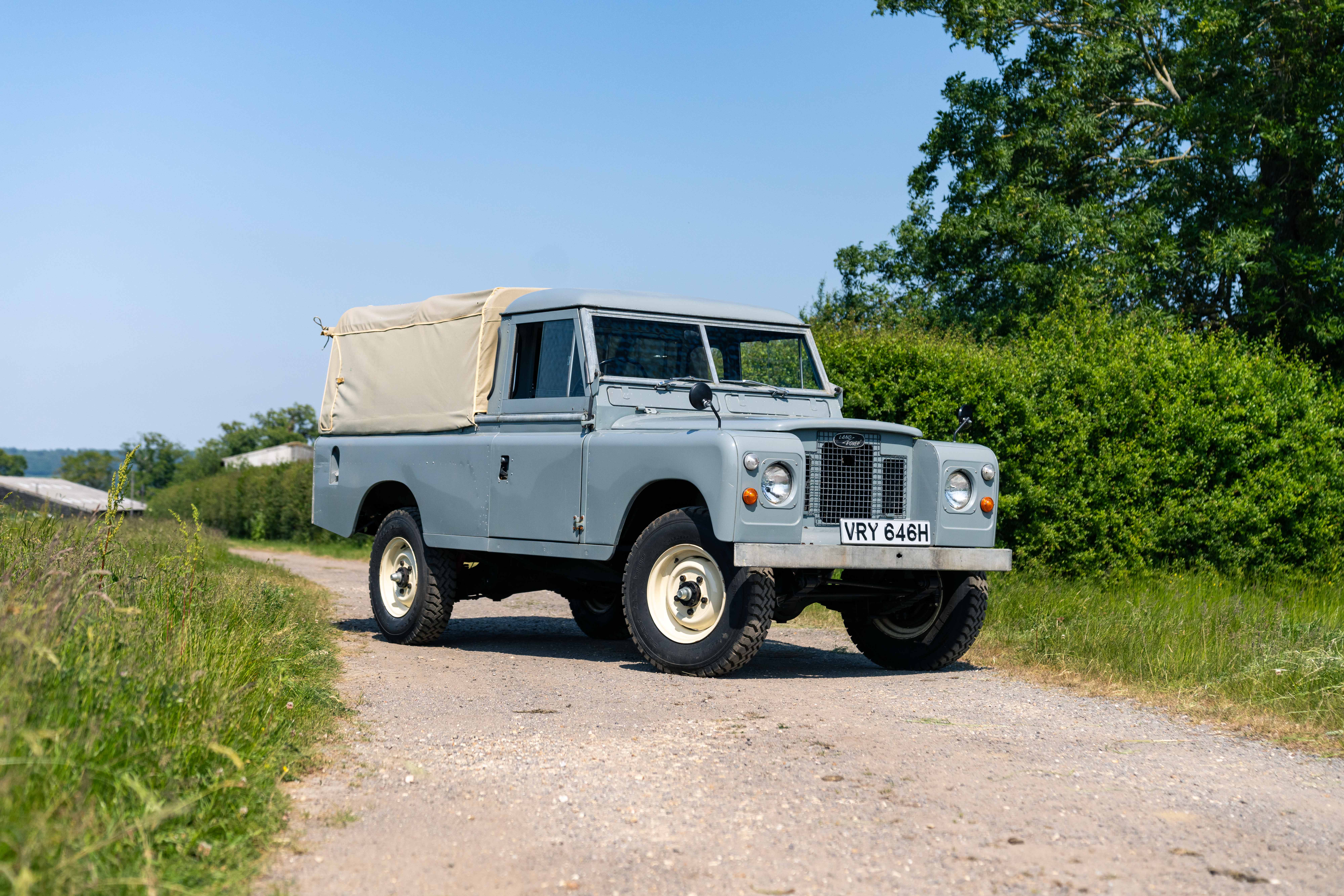 1969 LAND ROVER SERIES IIA 109"