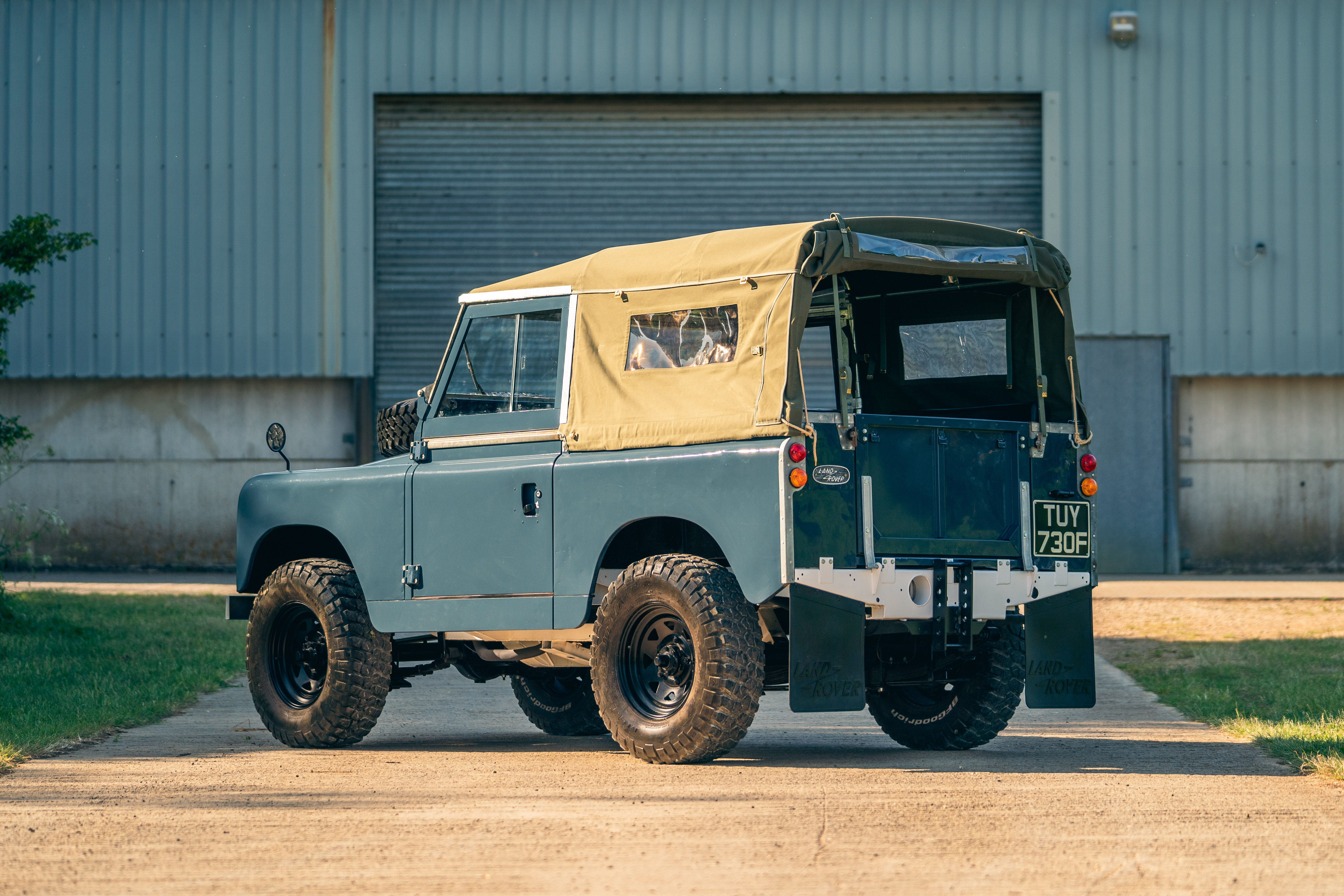 1968 LAND ROVER SERIES IIA 88" for sale by auction in Chipping Norton ...
