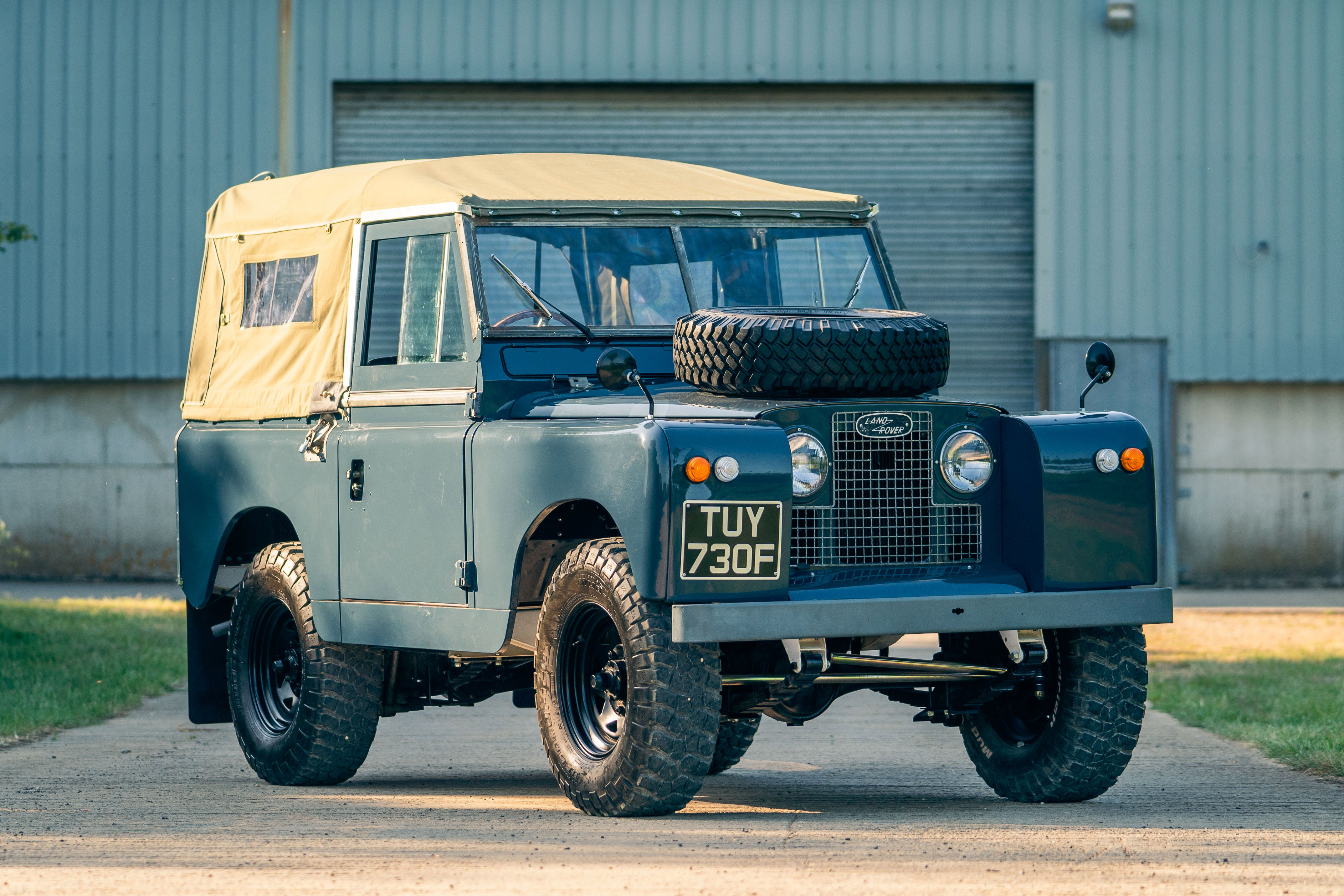 1968 LAND ROVER SERIES IIA 88" for sale by auction in Chipping Norton ...