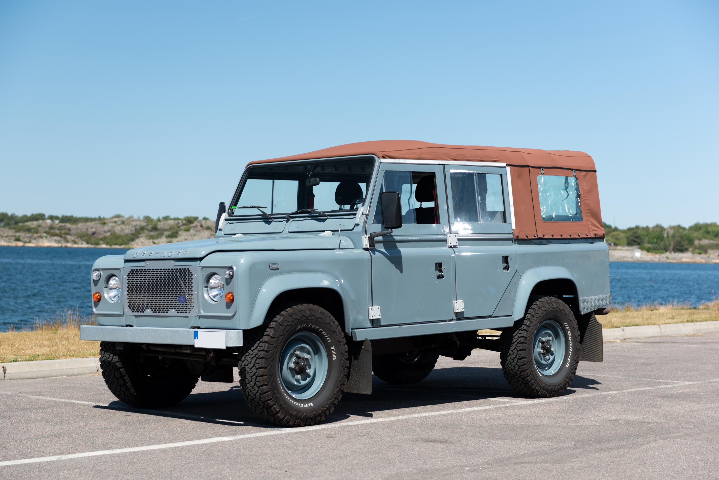 1998 LAND ROVER DEFENDER 110 300TDI for sale by auction in Billdal ...