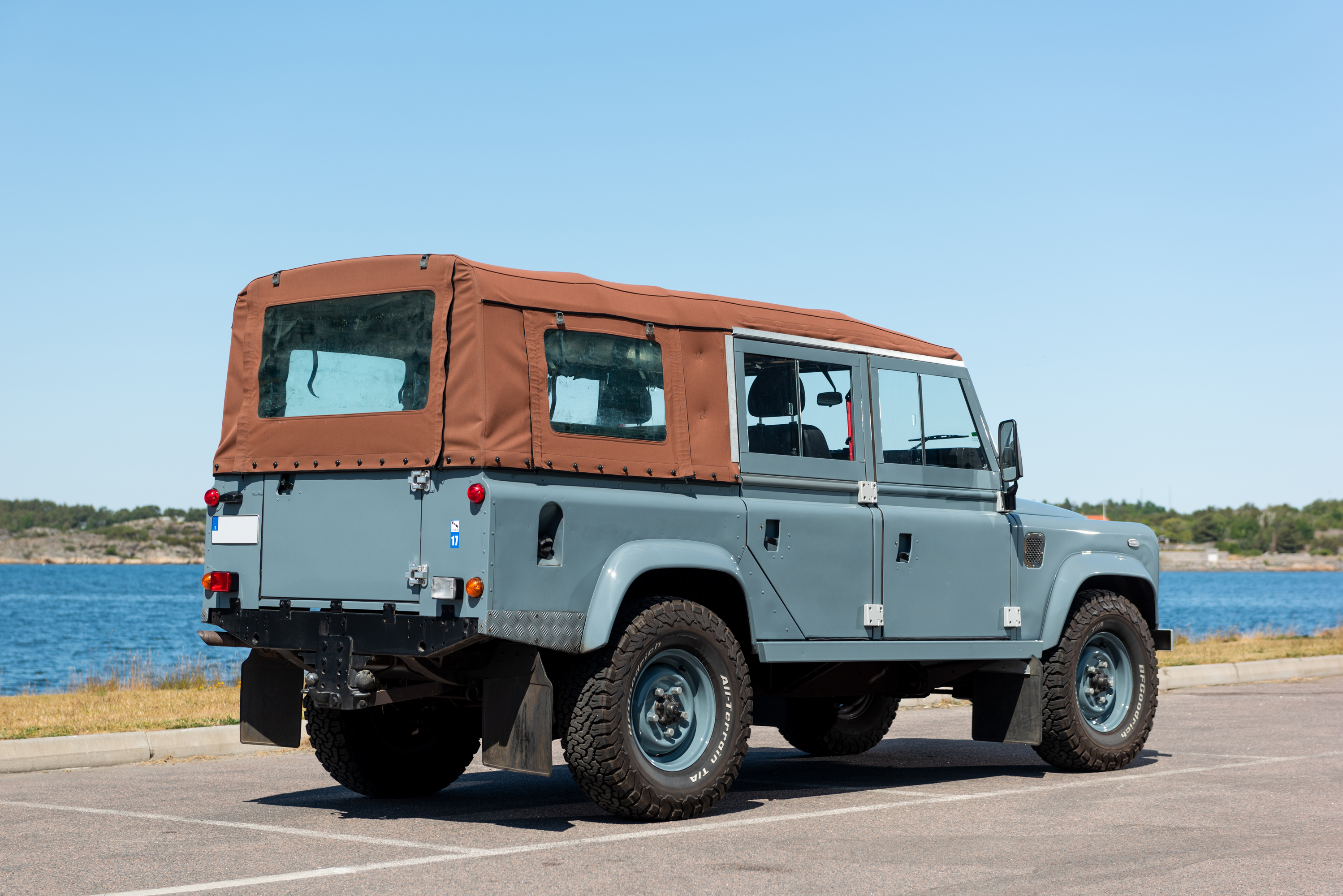 1998 LAND ROVER DEFENDER 110 300TDI for sale by auction in Billdal ...