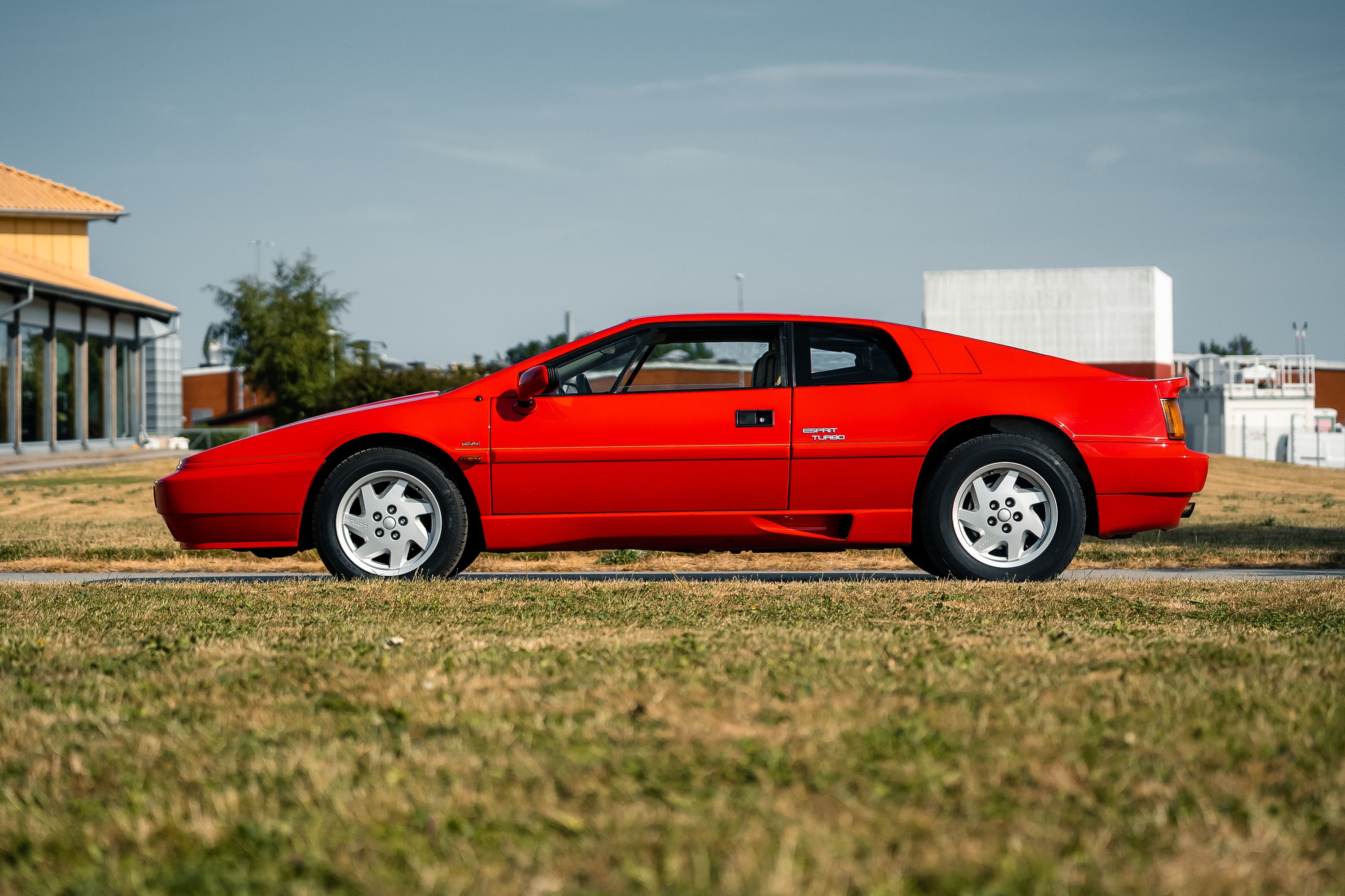 1989 LOTUS ESPRIT TURBO - 37,045 KM for sale by auction in Ystad, Sweden