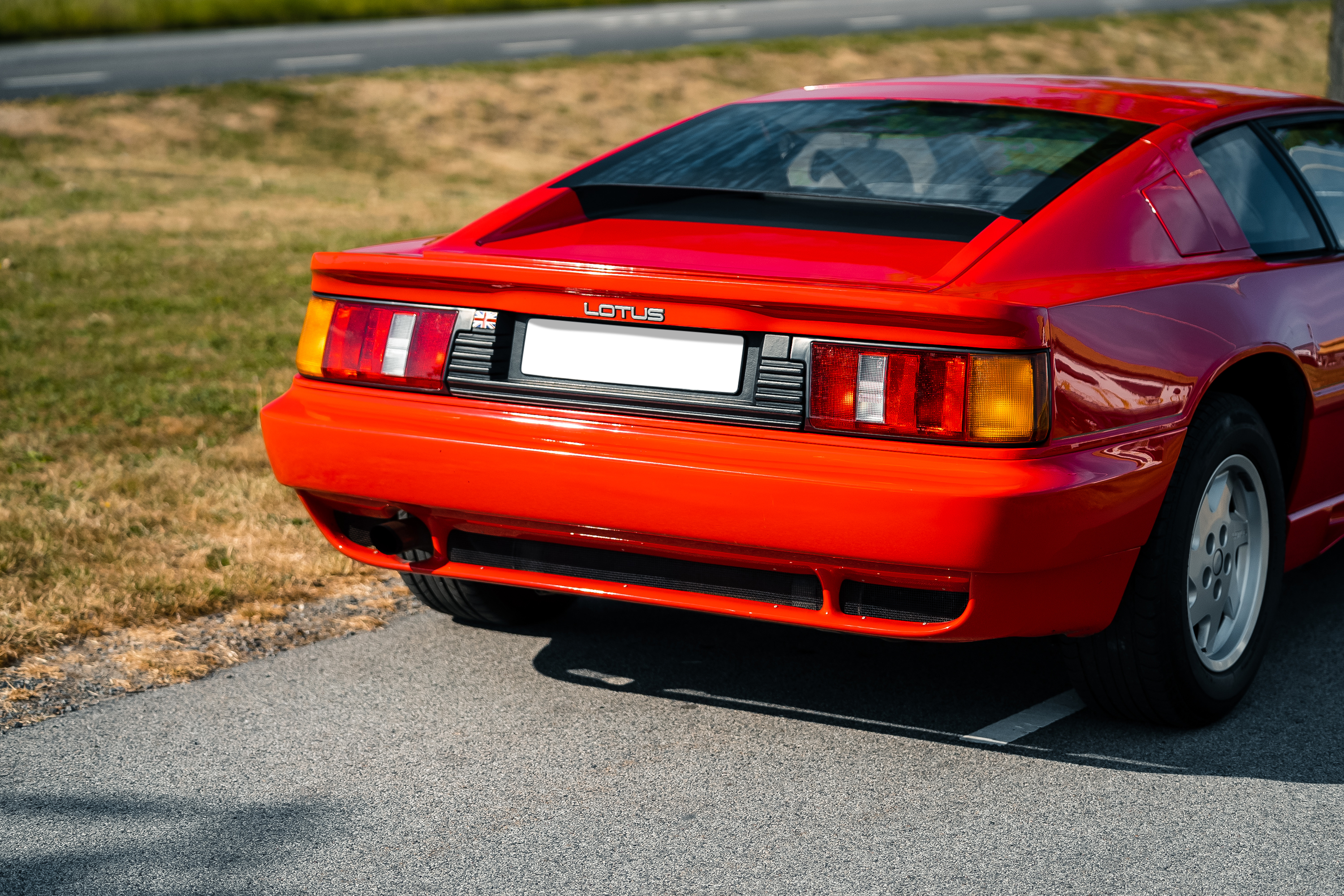 1989 LOTUS ESPRIT TURBO - 37,045 KM for sale by auction in Ystad, Sweden