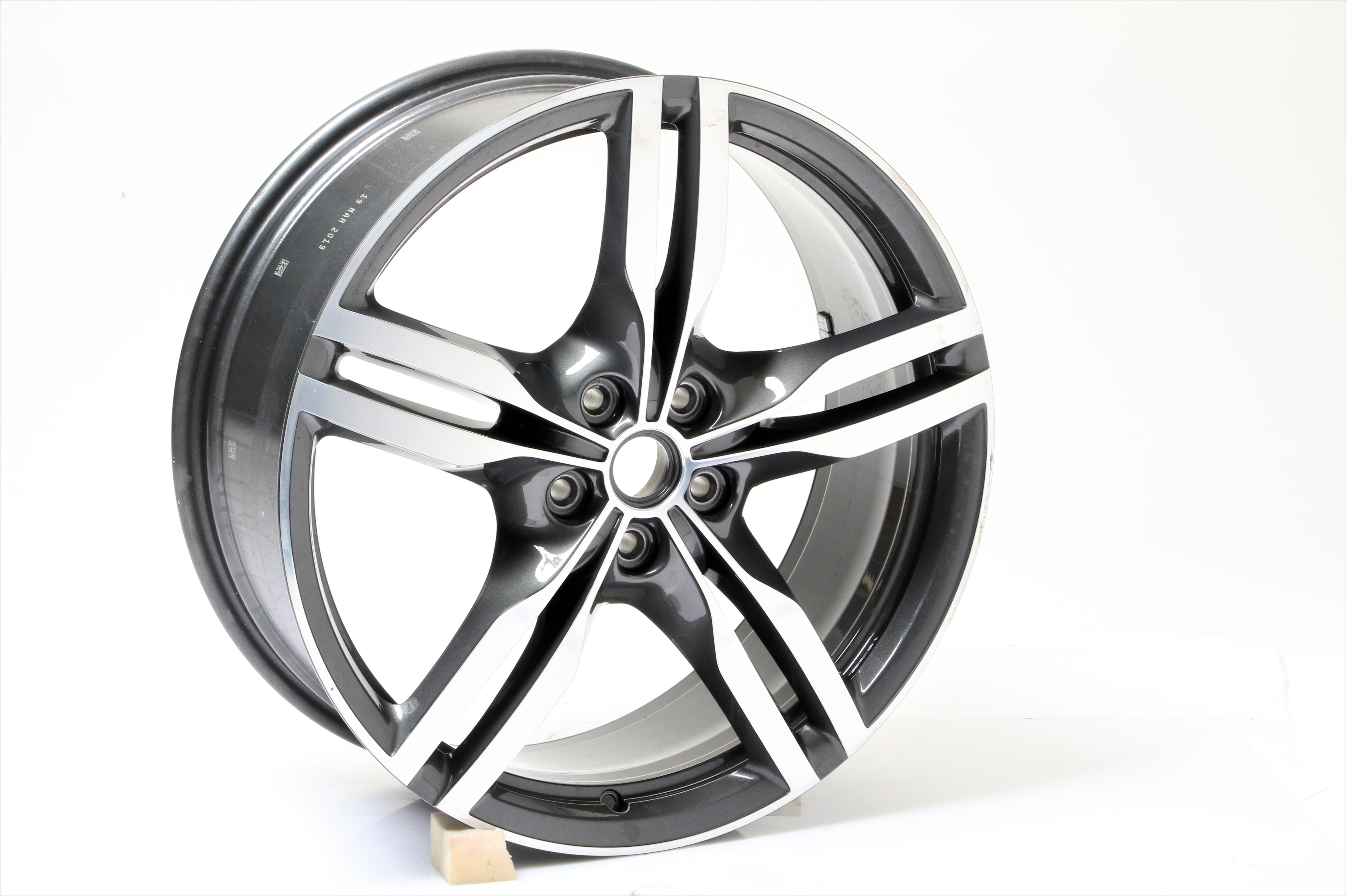 SET OF FERRARI PORTOFINO FORGED WHEELS for sale by auction in Lyngby ...