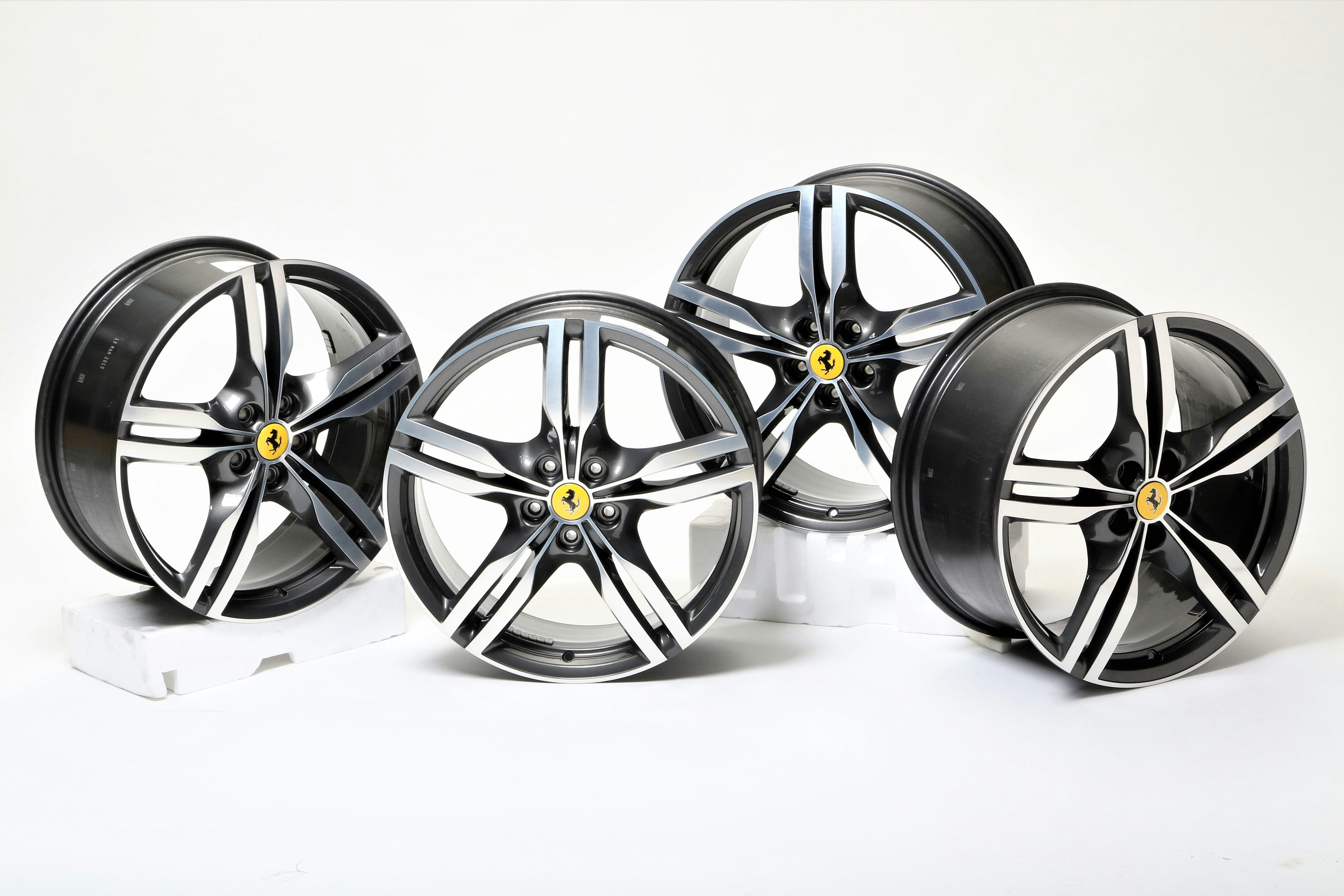 SET OF FERRARI PORTOFINO FORGED WHEELS for sale by auction in Lyngby ...