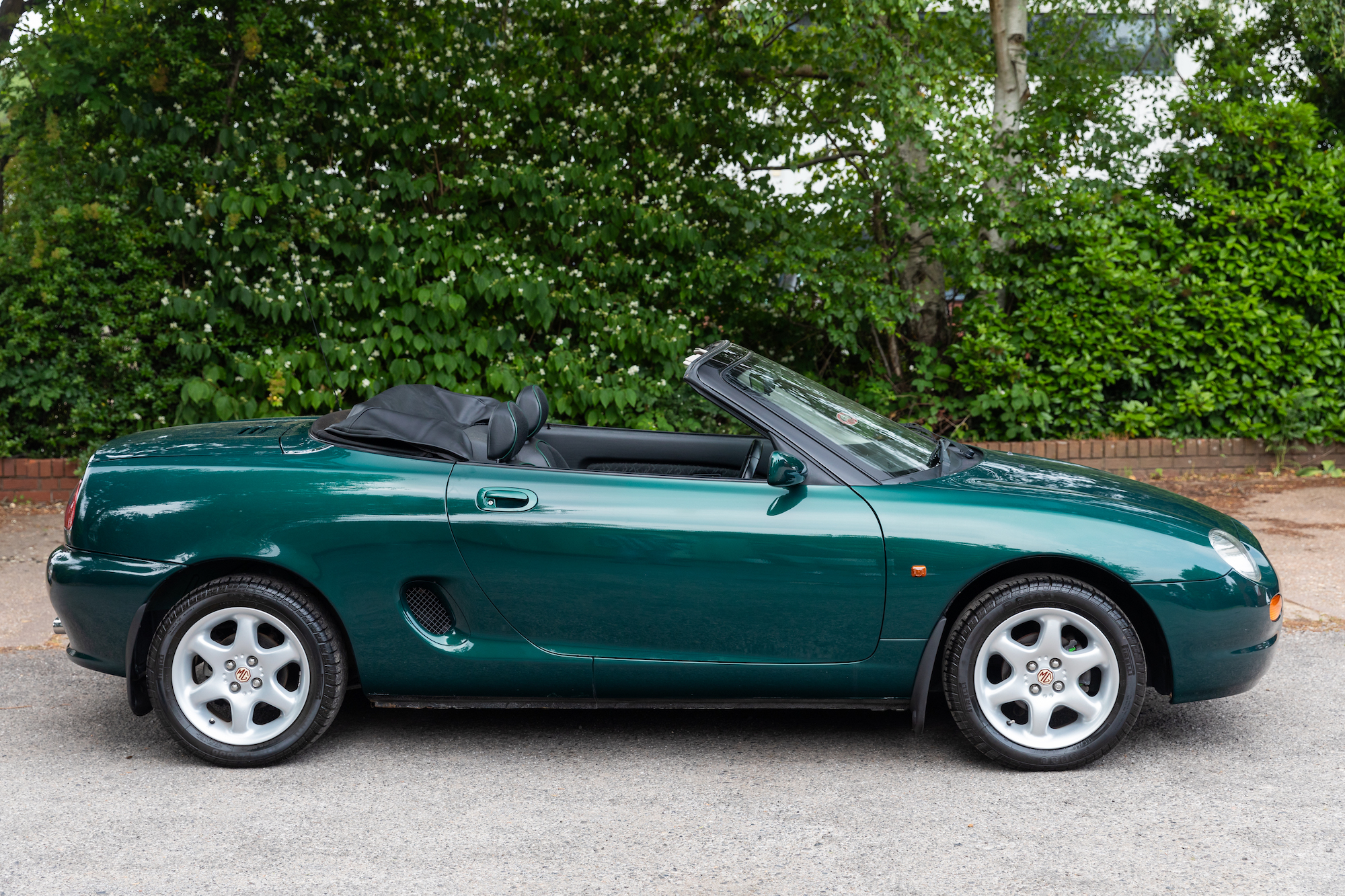 1997 MG F - 34,047 MILES for sale by auction in Horley, Surrey, United Kingdom