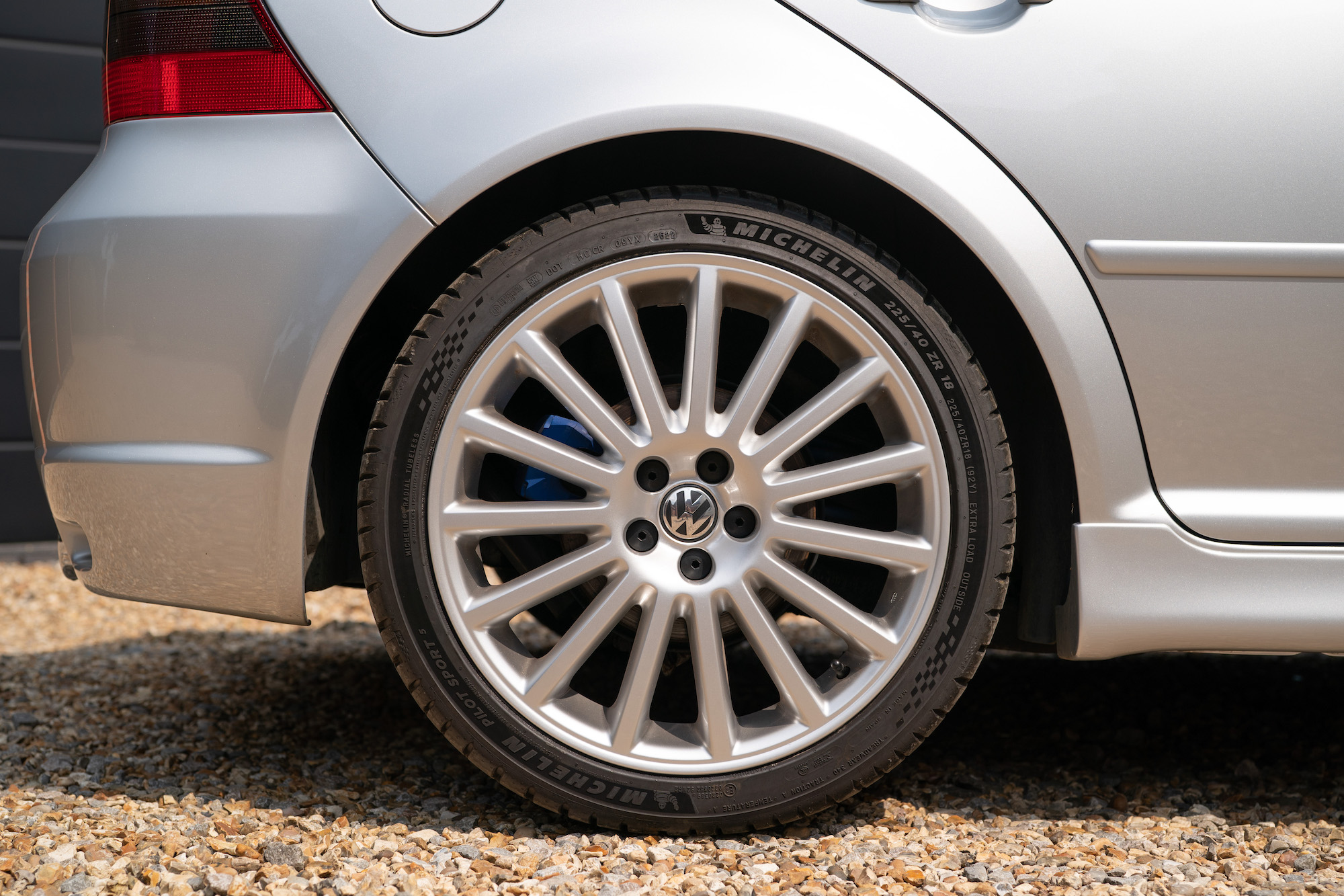 2004 VOLKSWAGEN GOLF (MK4) R32 - 39,712 MILES for sale by auction in ...