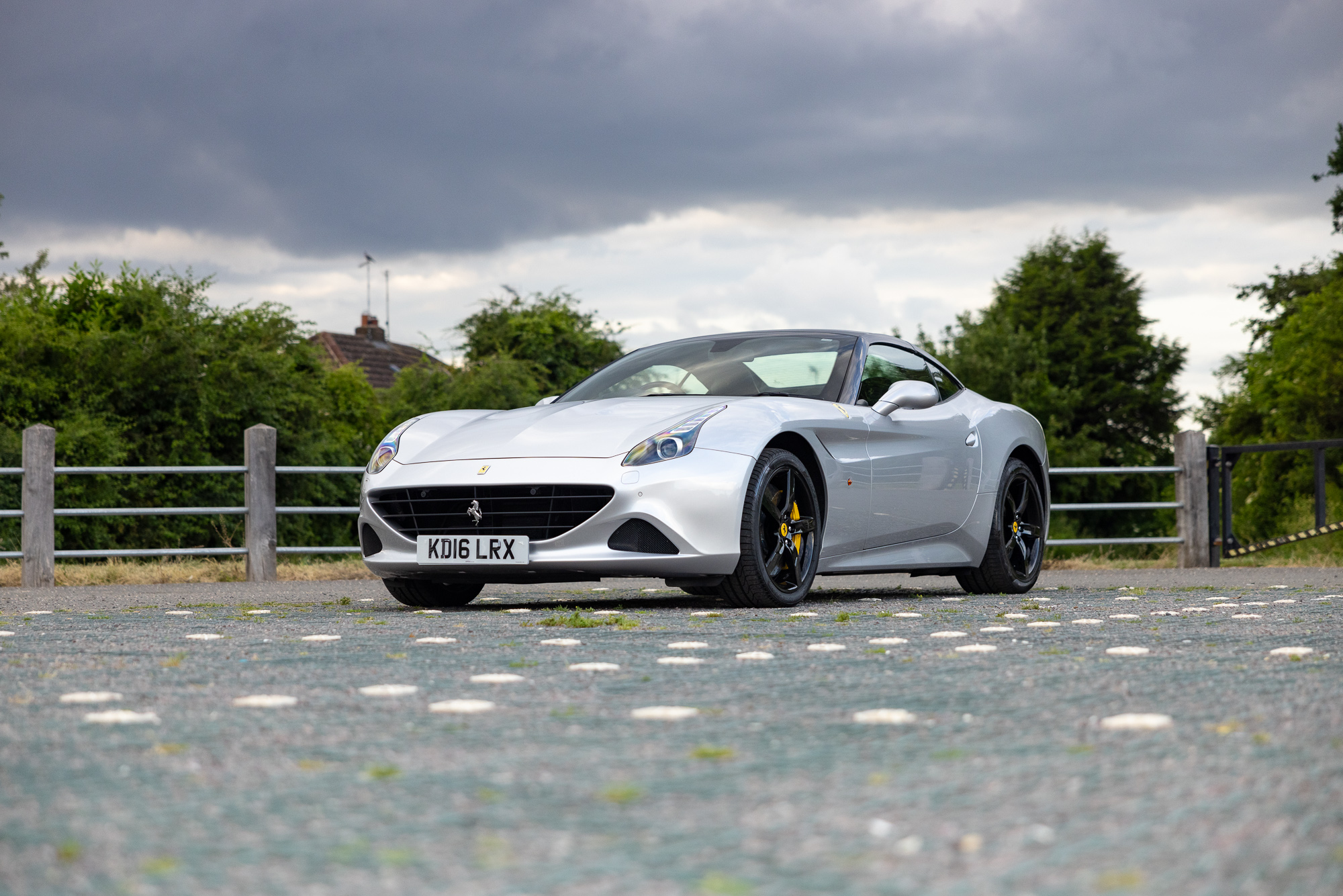 2016 FERRARI CALIFORNIA T for sale by auction in Birmingham, West ...