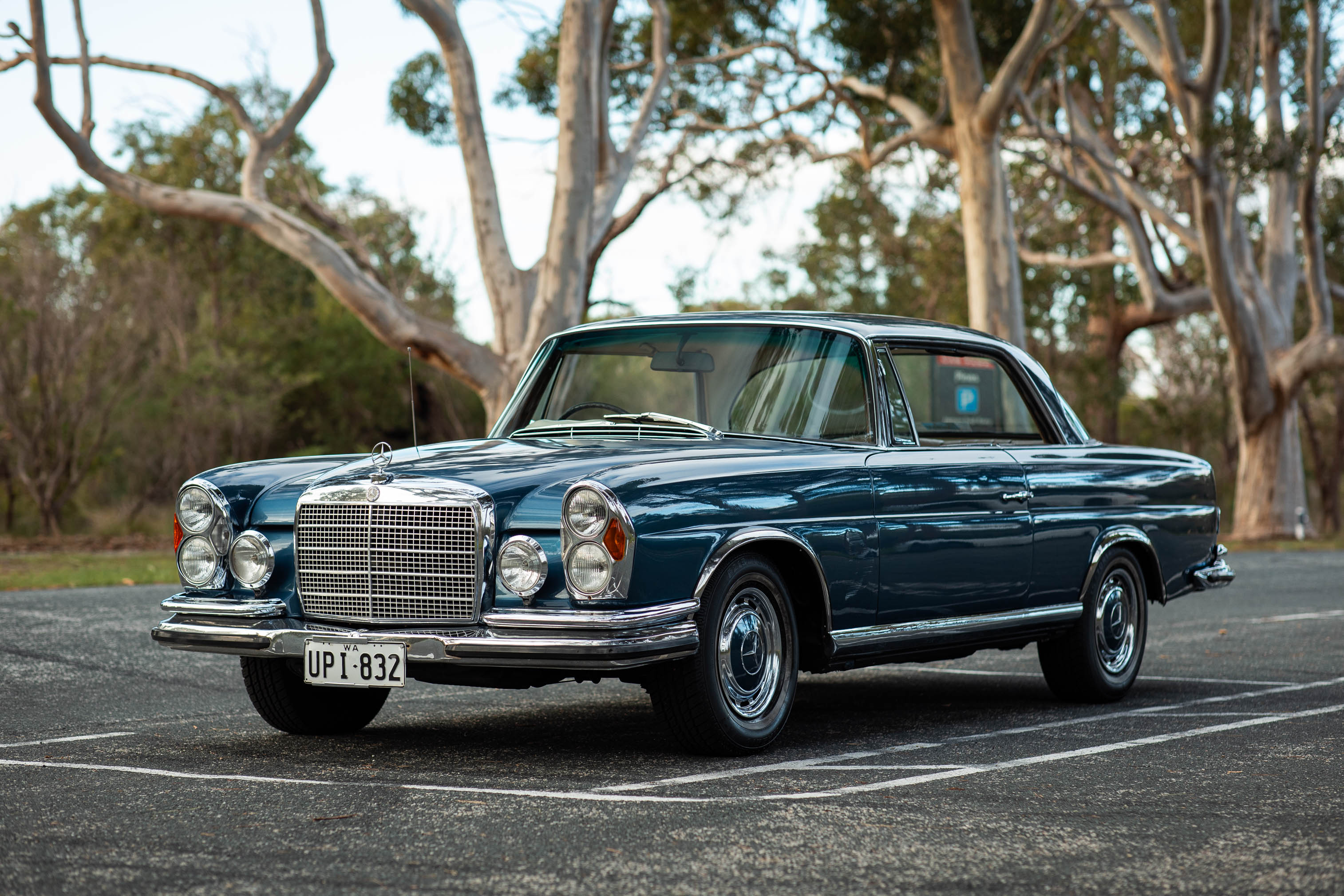 1970 MERCEDES-BENZ (W111) 280 SE 3.5 COUPE for sale by auction in ...