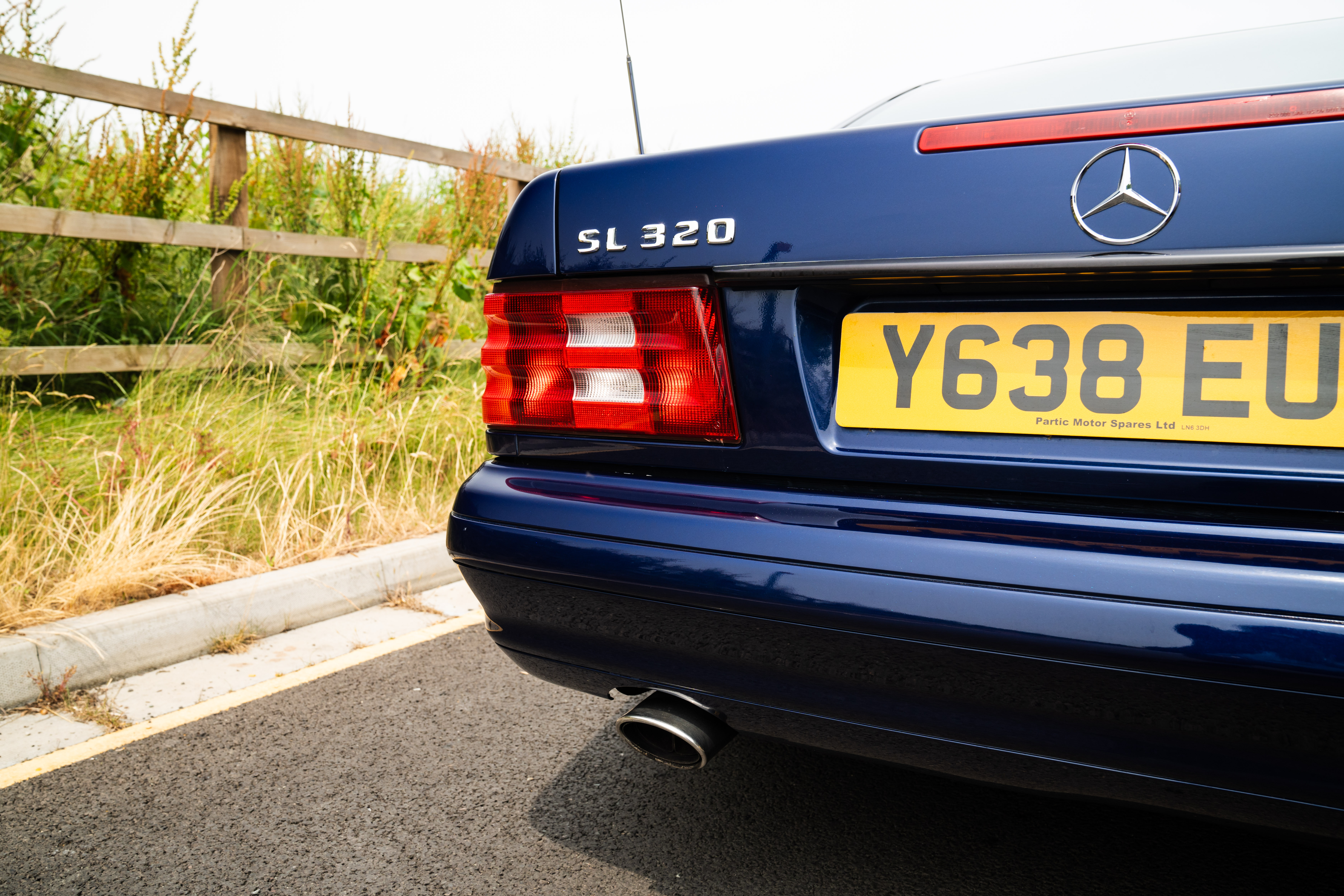 2001 MERCEDES-BENZ (R129) SL320 'SL EDITION' for sale by auction in ...