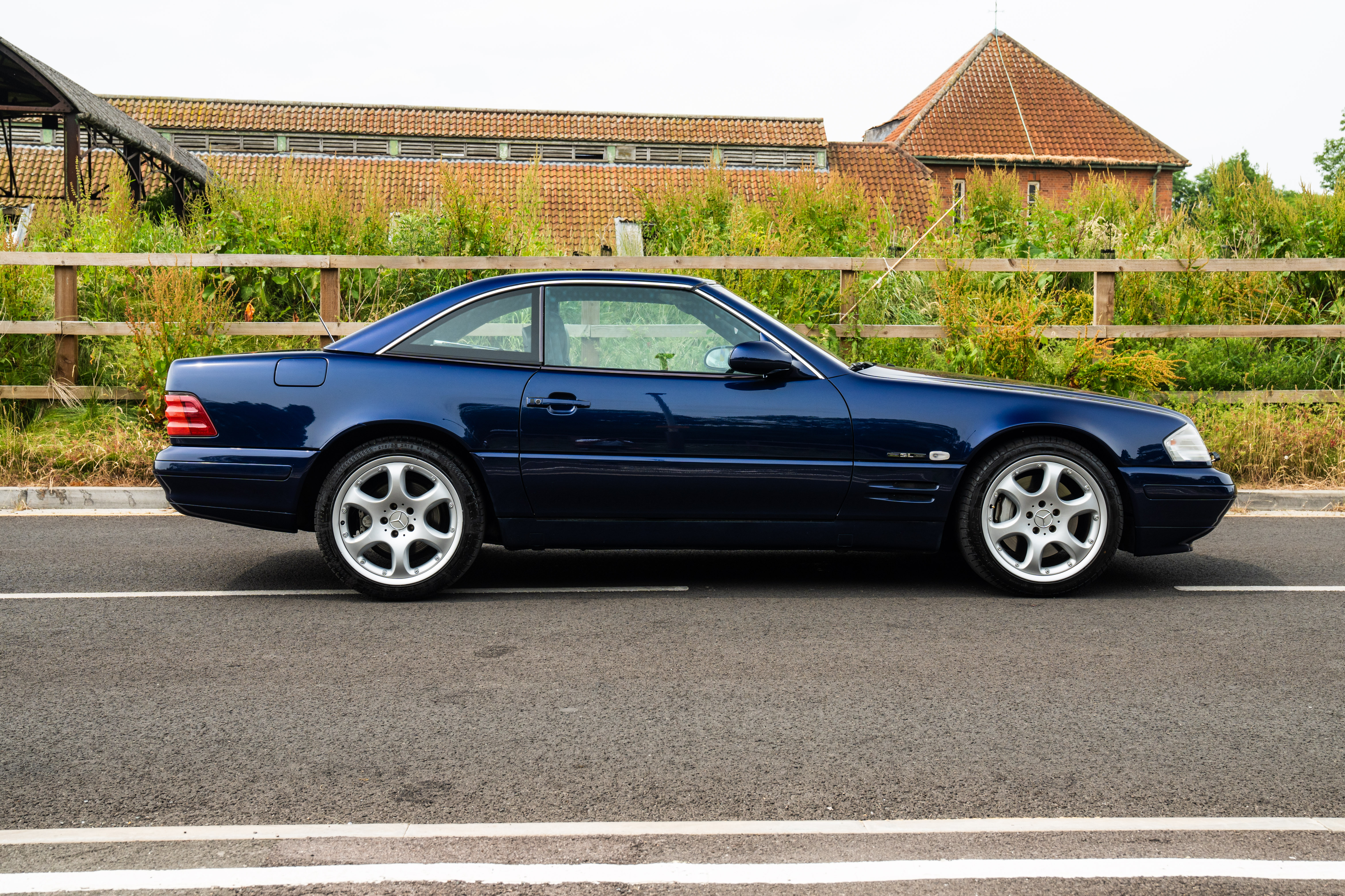 2001 MERCEDES-BENZ (R129) SL320 'SL EDITION' for sale by auction in ...