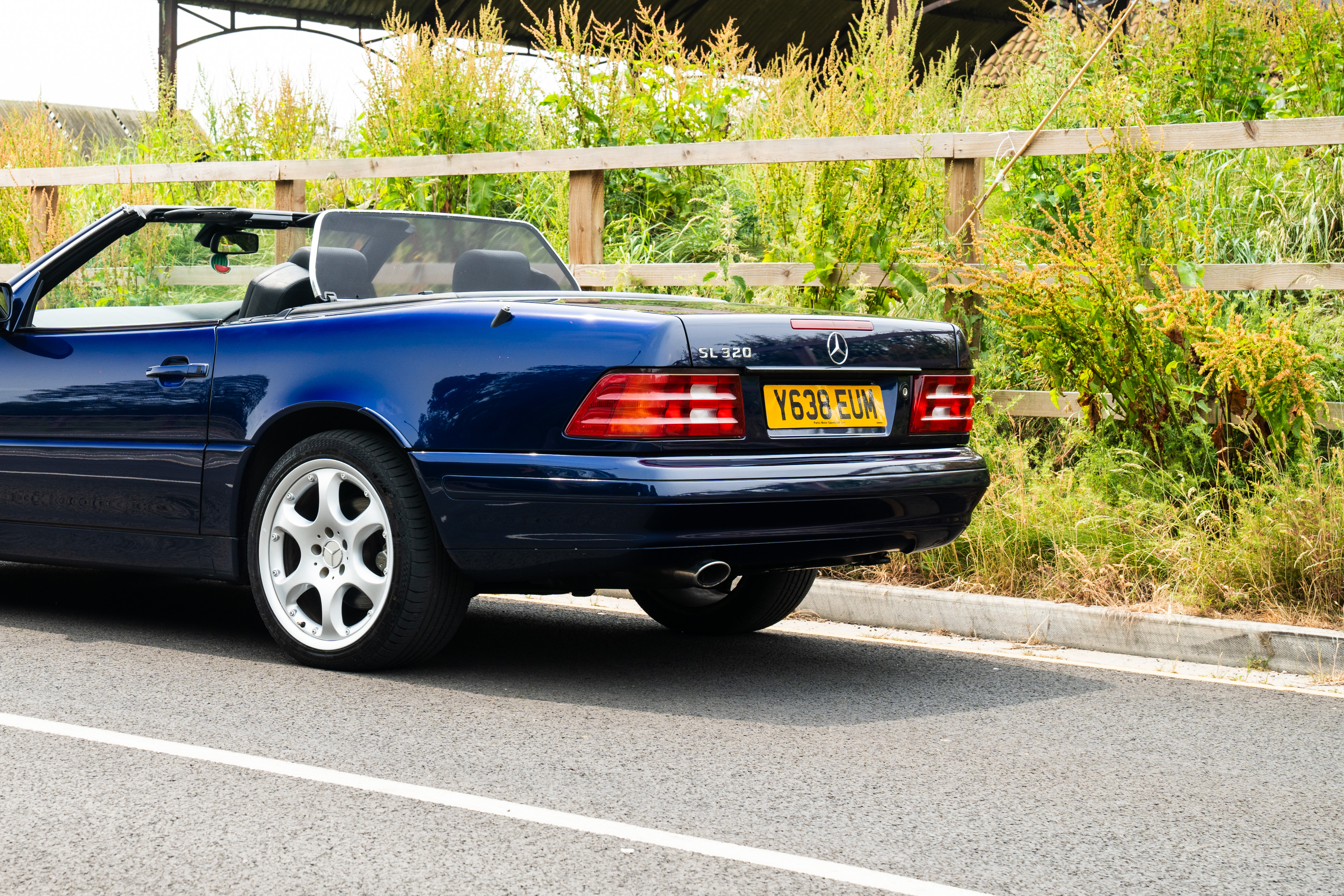 2001 MERCEDES-BENZ (R129) SL320 'SL EDITION' for sale by auction in ...