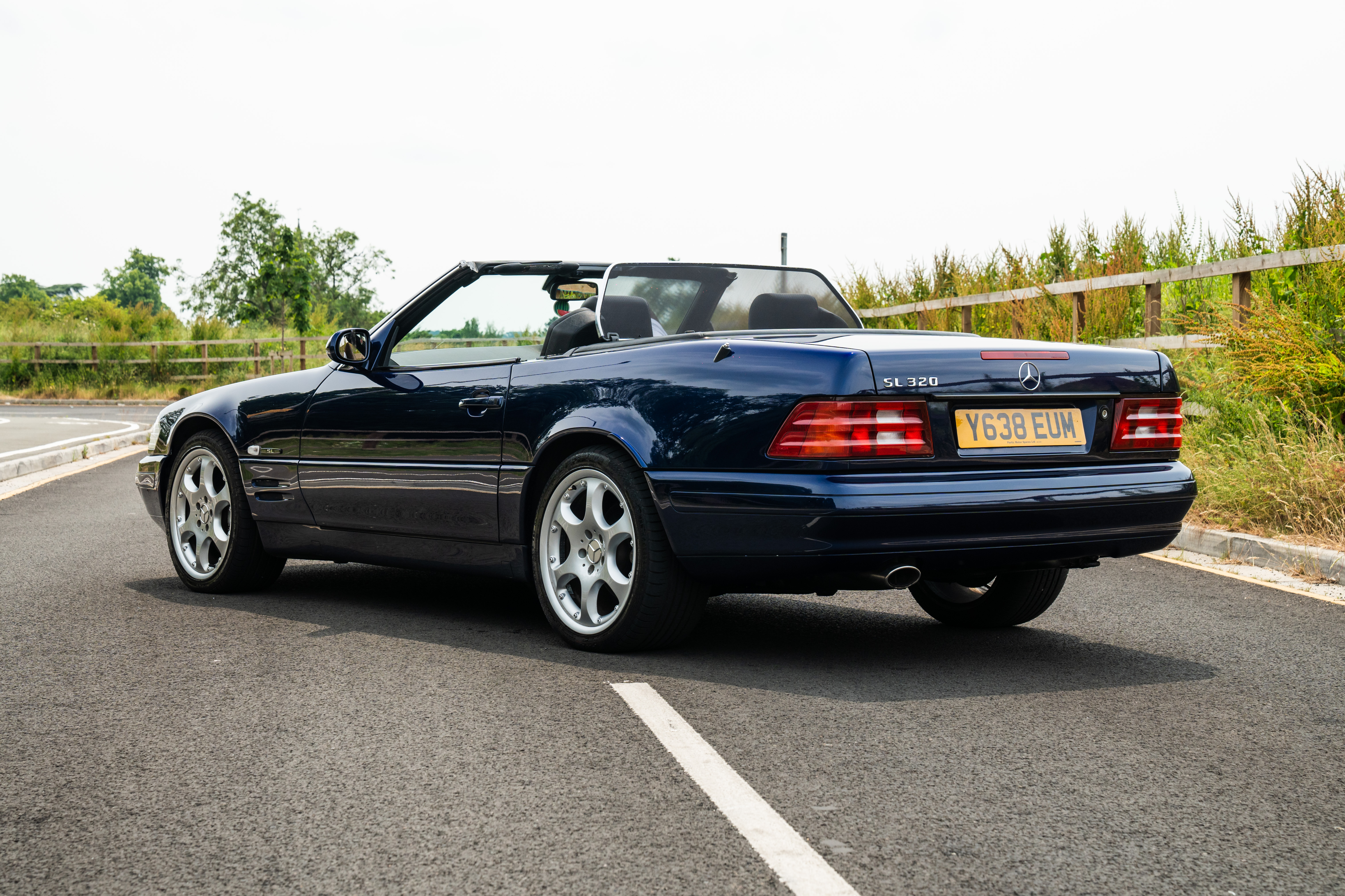 2001 MERCEDES-BENZ (R129) SL320 'SL EDITION' for sale by auction in ...