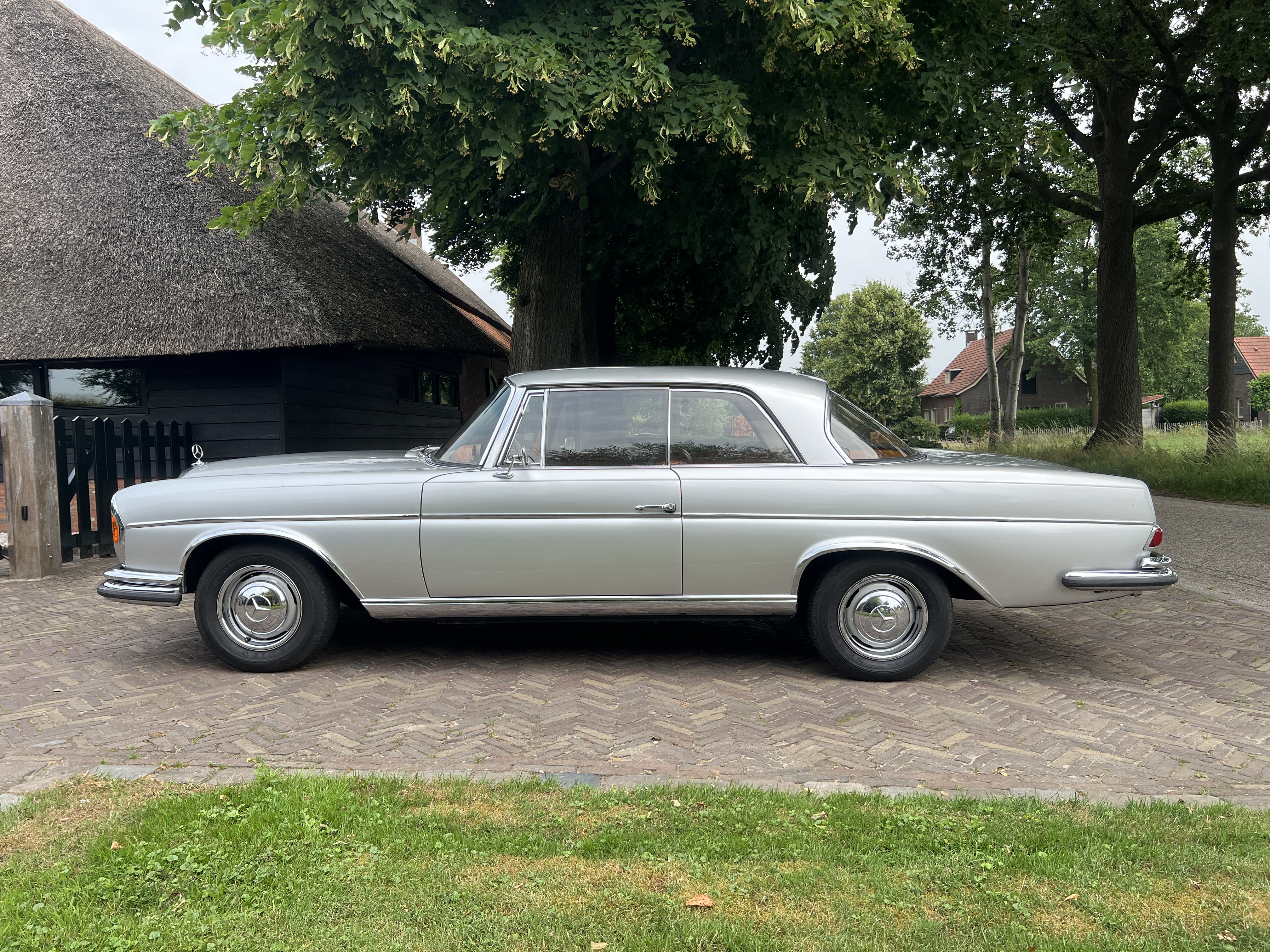 1963 MERCEDES-BENZ (W112) 300 SE COUPE – 2.2 ENGINE for sale by auction ...