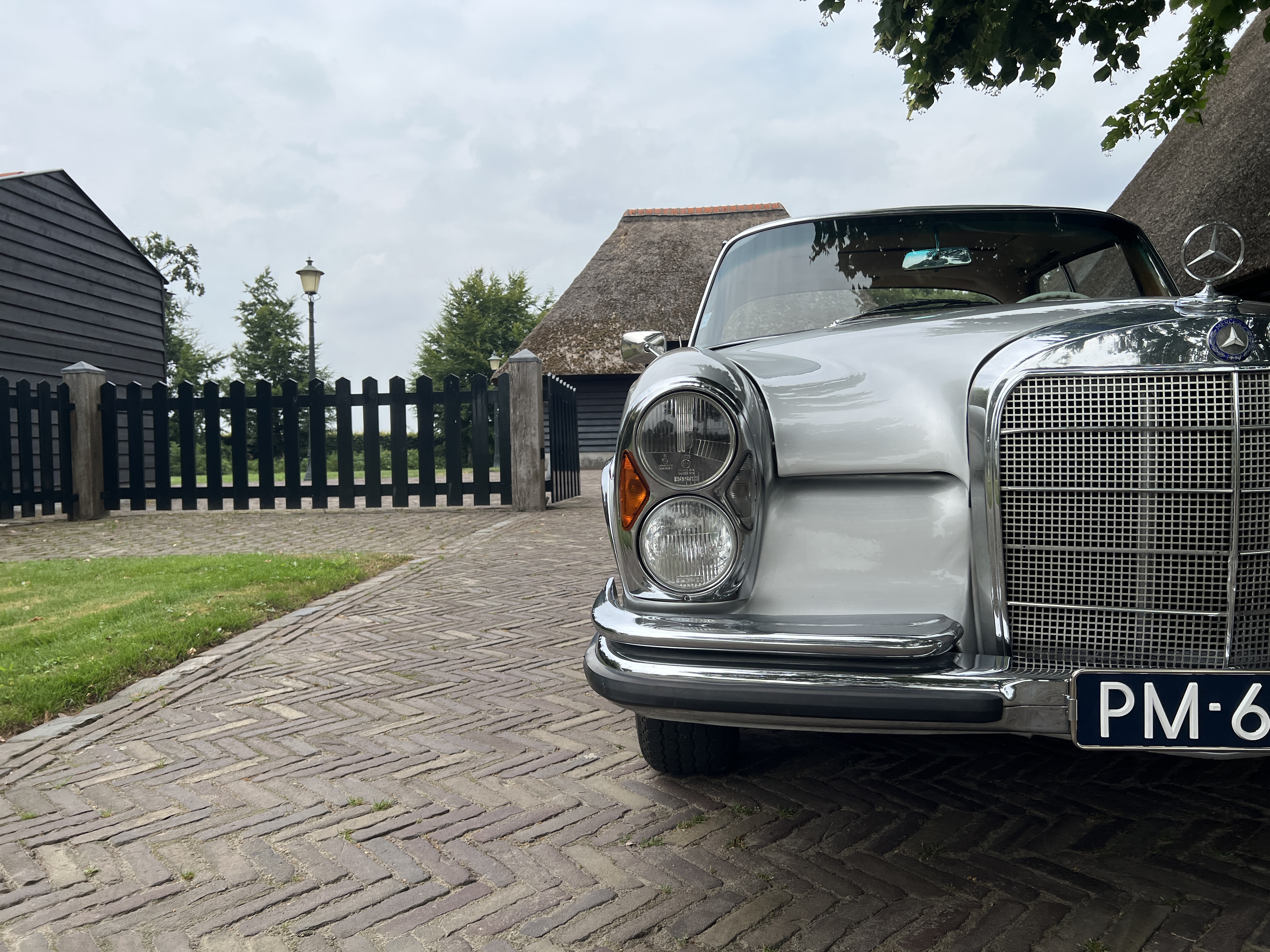 1963 MERCEDES-BENZ (W112) 300 SE COUPE – 2.2 ENGINE for sale by auction ...