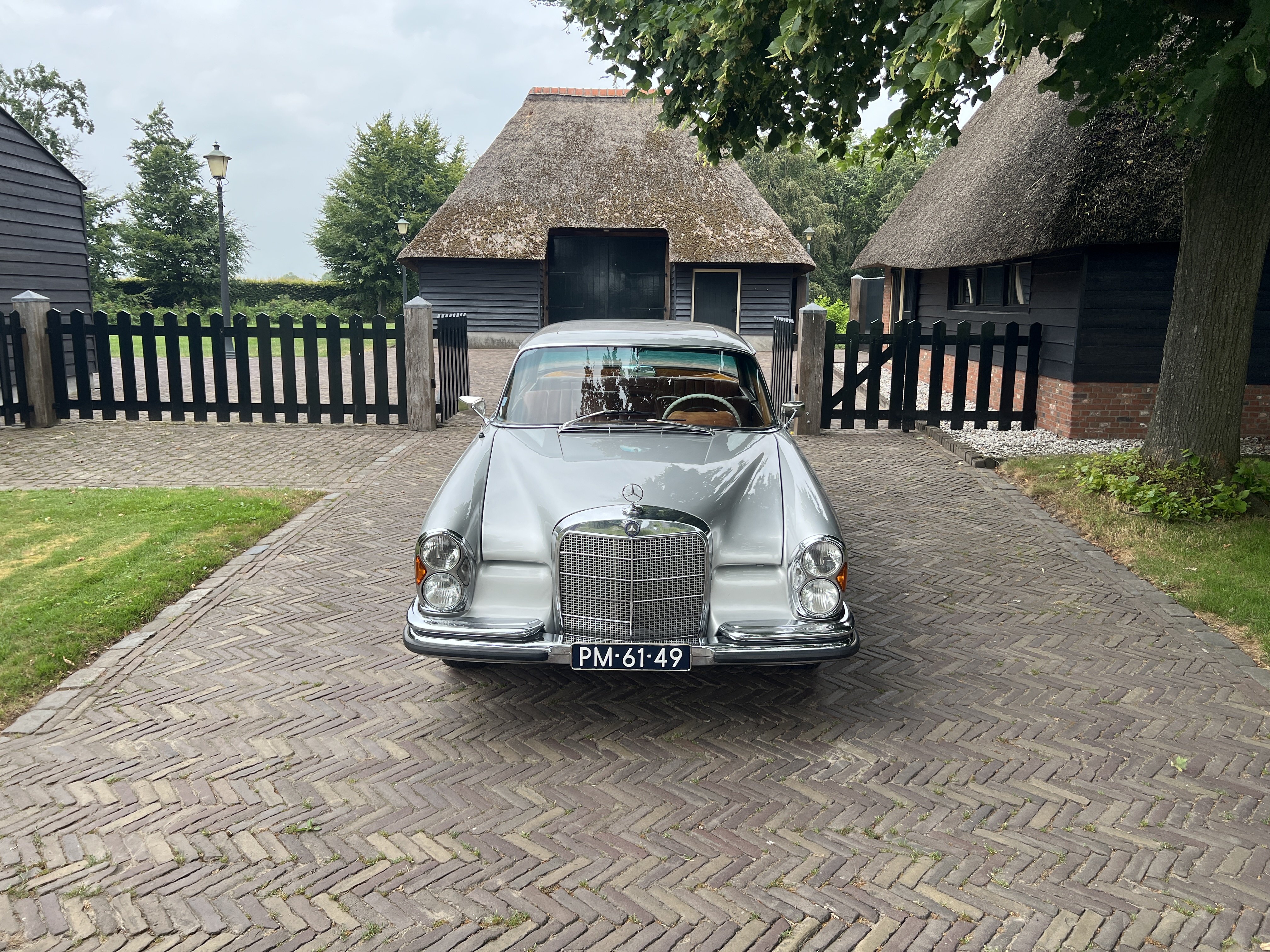 1963 MERCEDES-BENZ (W112) 300 SE COUPE – 2.2 ENGINE for sale by auction ...