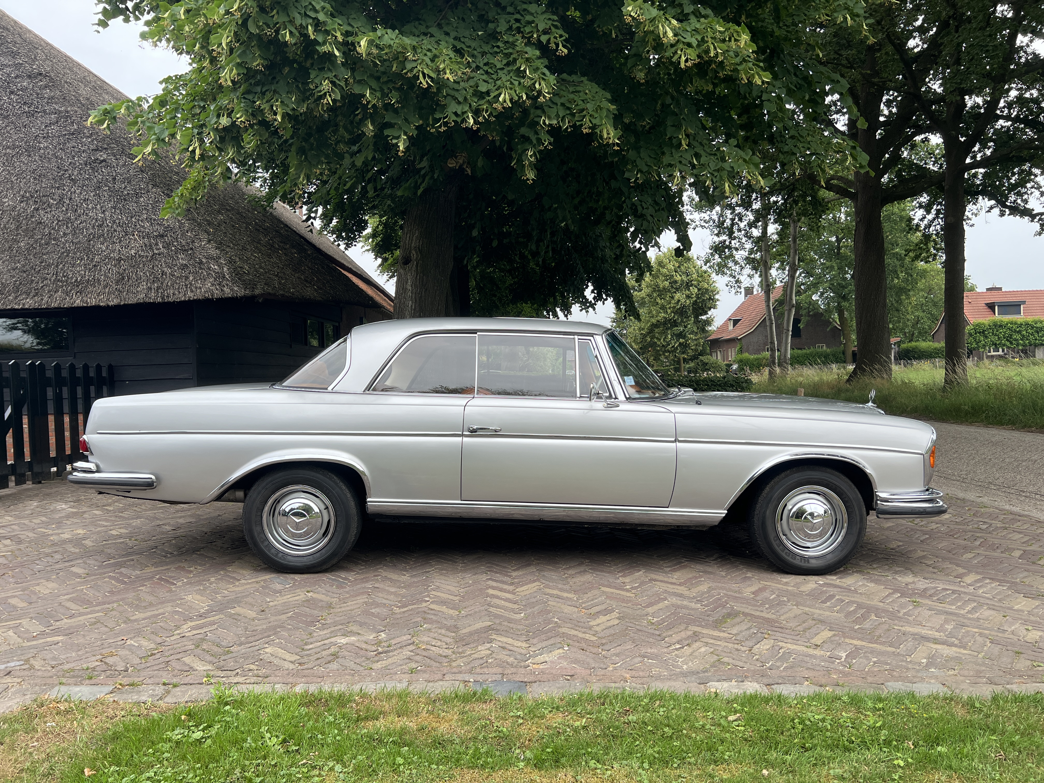 1963 MERCEDES-BENZ (W112) 300 SE COUPE – 2.2 ENGINE for sale by auction ...