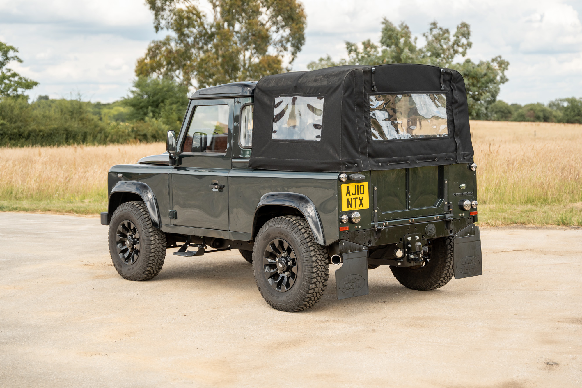 2010 LAND ROVER DEFENDER 90 TRUCK CAB PICK-UP for sale in Surrey ...