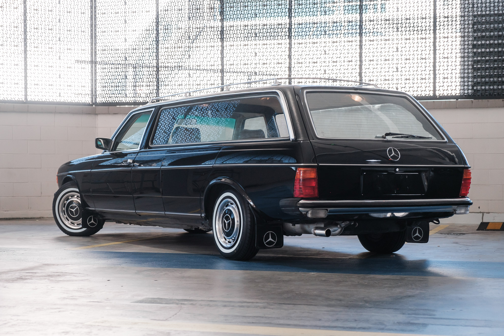 1983 MERCEDES-BENZ (W123) 280 TE - HEARSE for sale by auction in ...