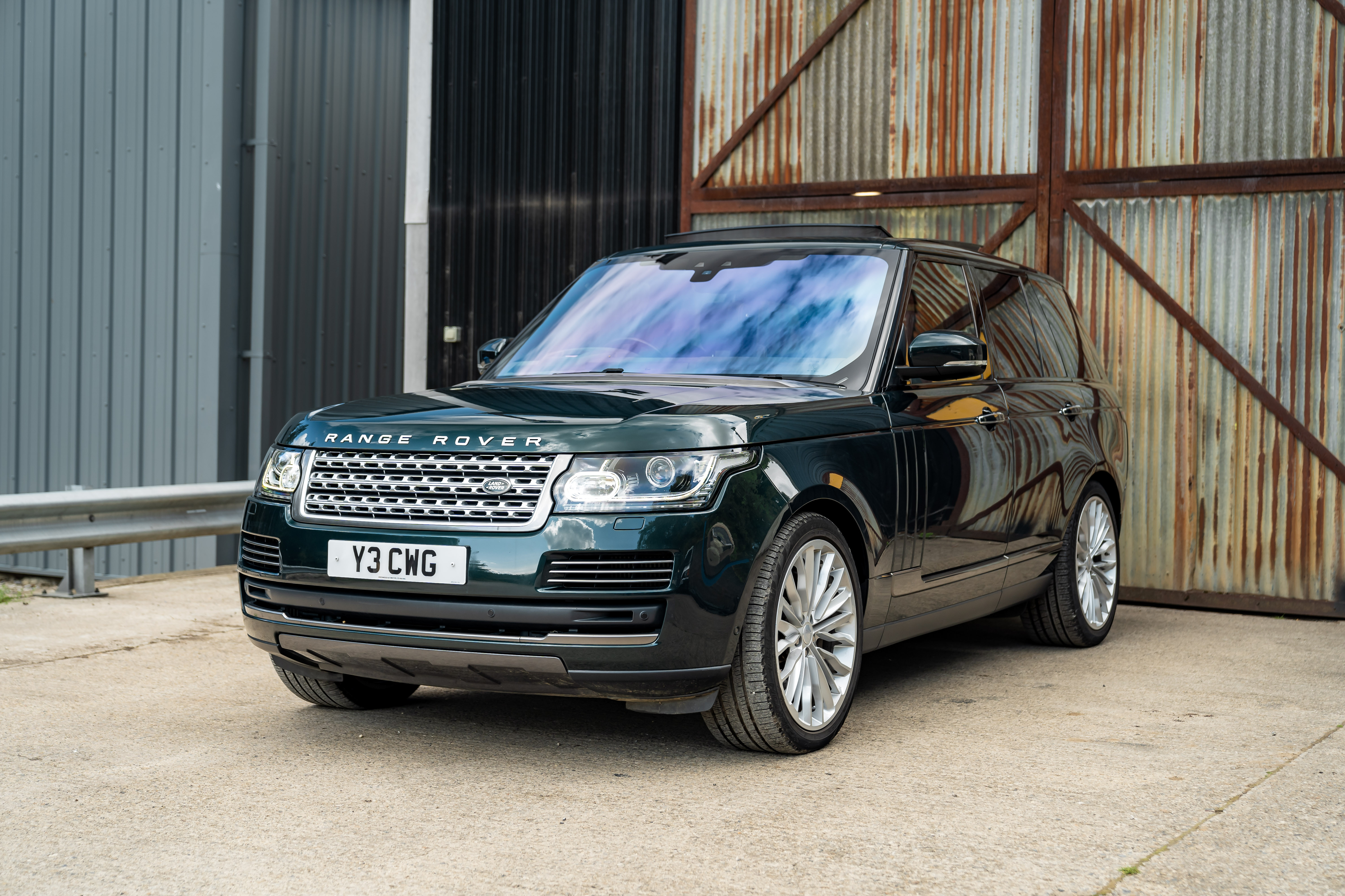 2017 RANGE ROVER VOGUE SE SDV8 for sale by auction in Rippon, North ...