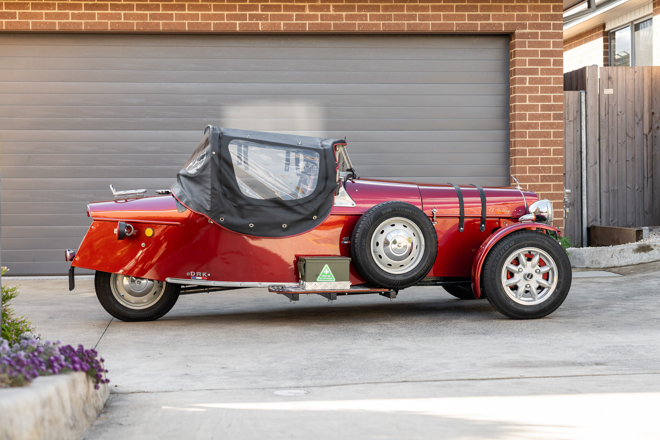 1983 DRK - MANUAL for sale by auction in Wheeler Heights, NSW, Australia