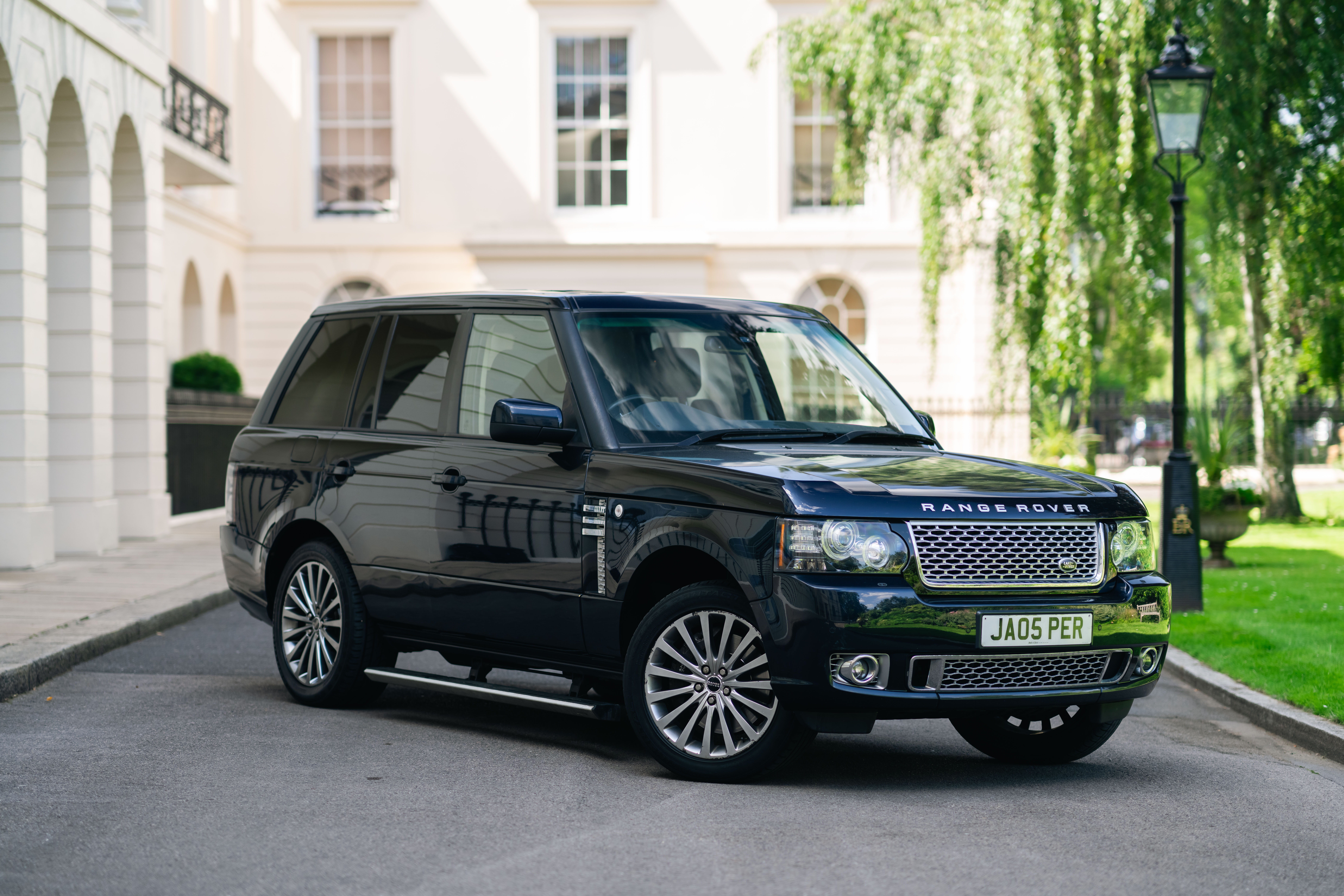 2011 RANGE ROVER 5.0 AUTOBIOGRAPHY (L322) for sale by auction in London ...
