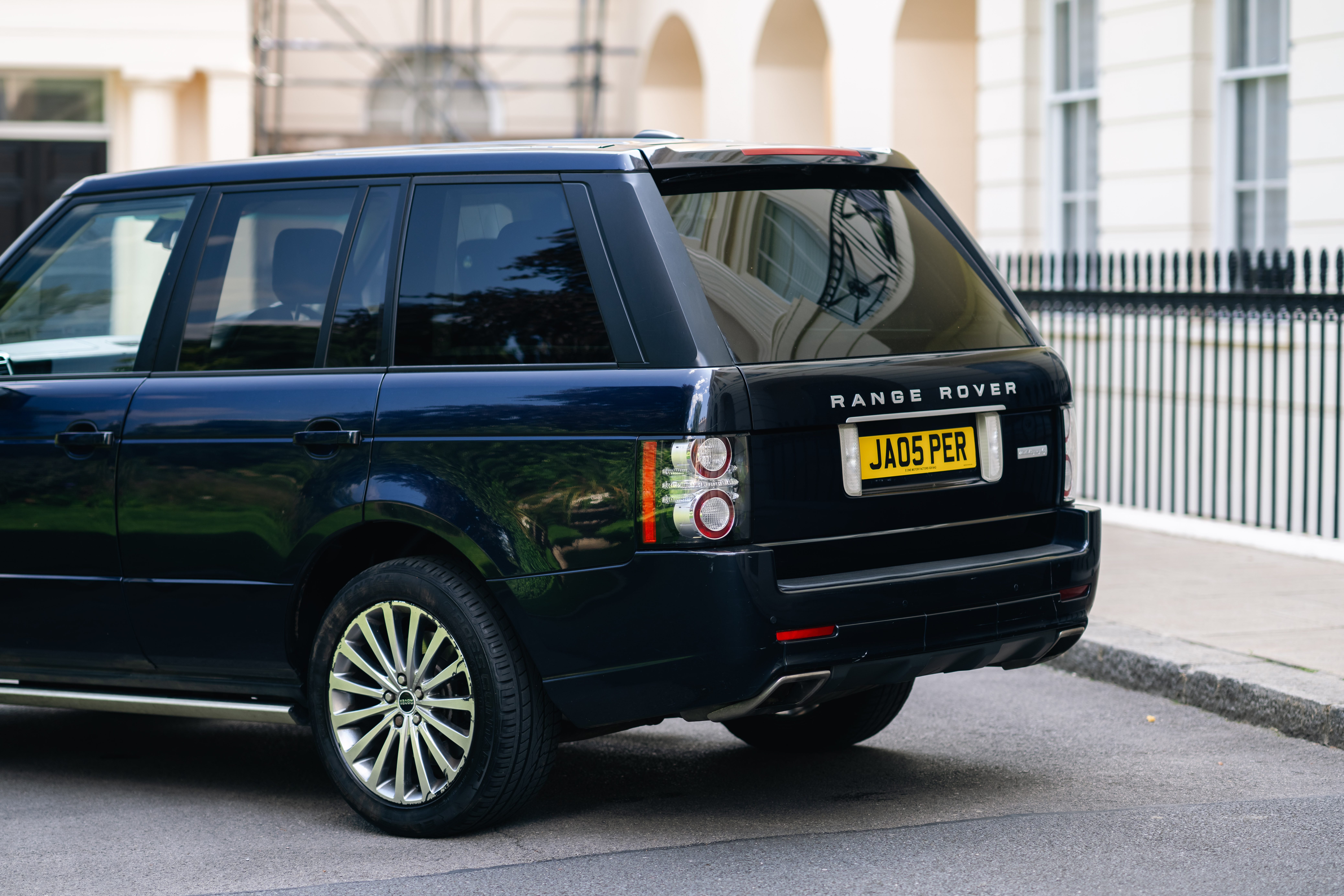 2011 RANGE ROVER 5.0 AUTOBIOGRAPHY (L322) for sale by auction in London ...