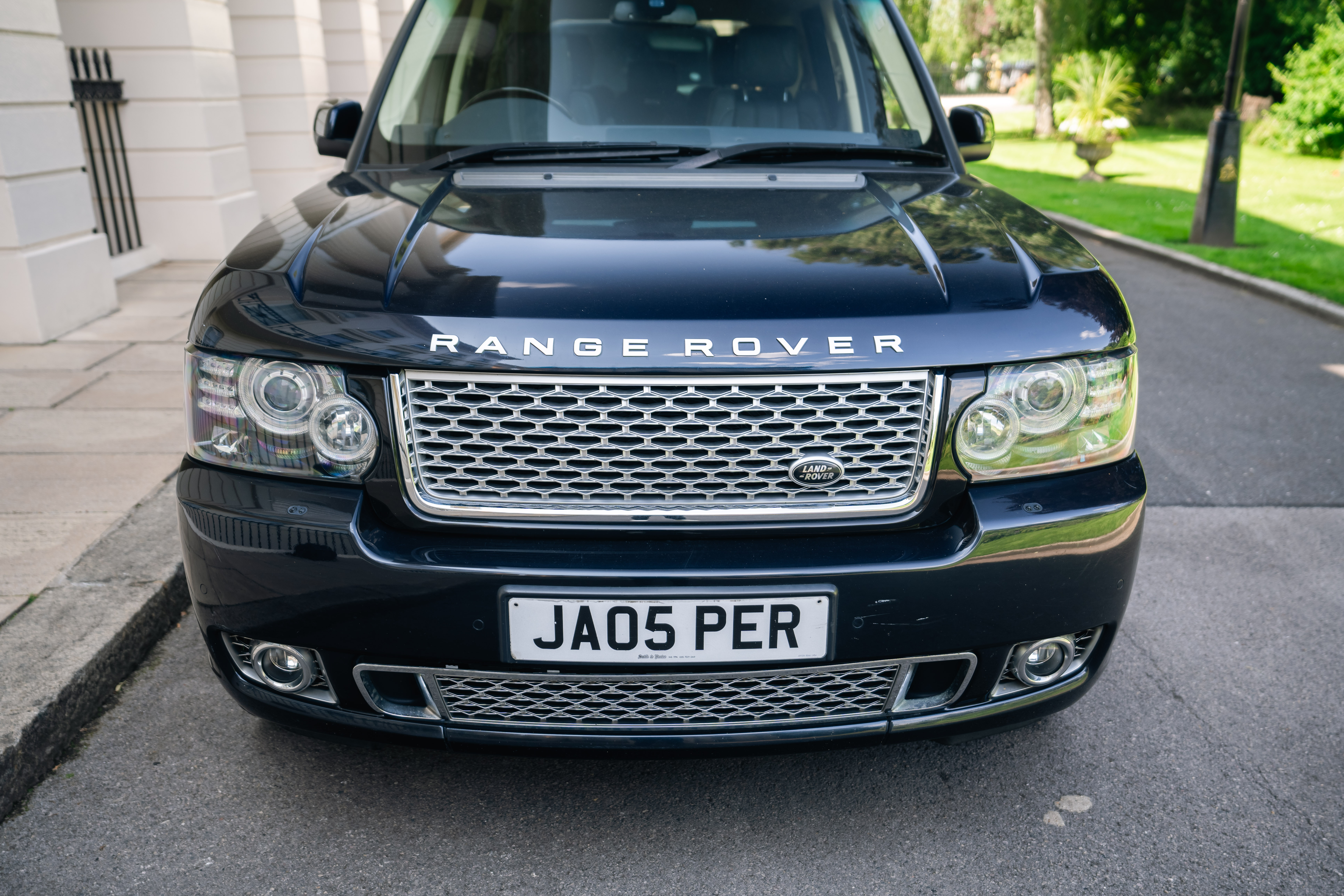 2011 RANGE ROVER 5.0 AUTOBIOGRAPHY (L322) for sale by auction in London ...