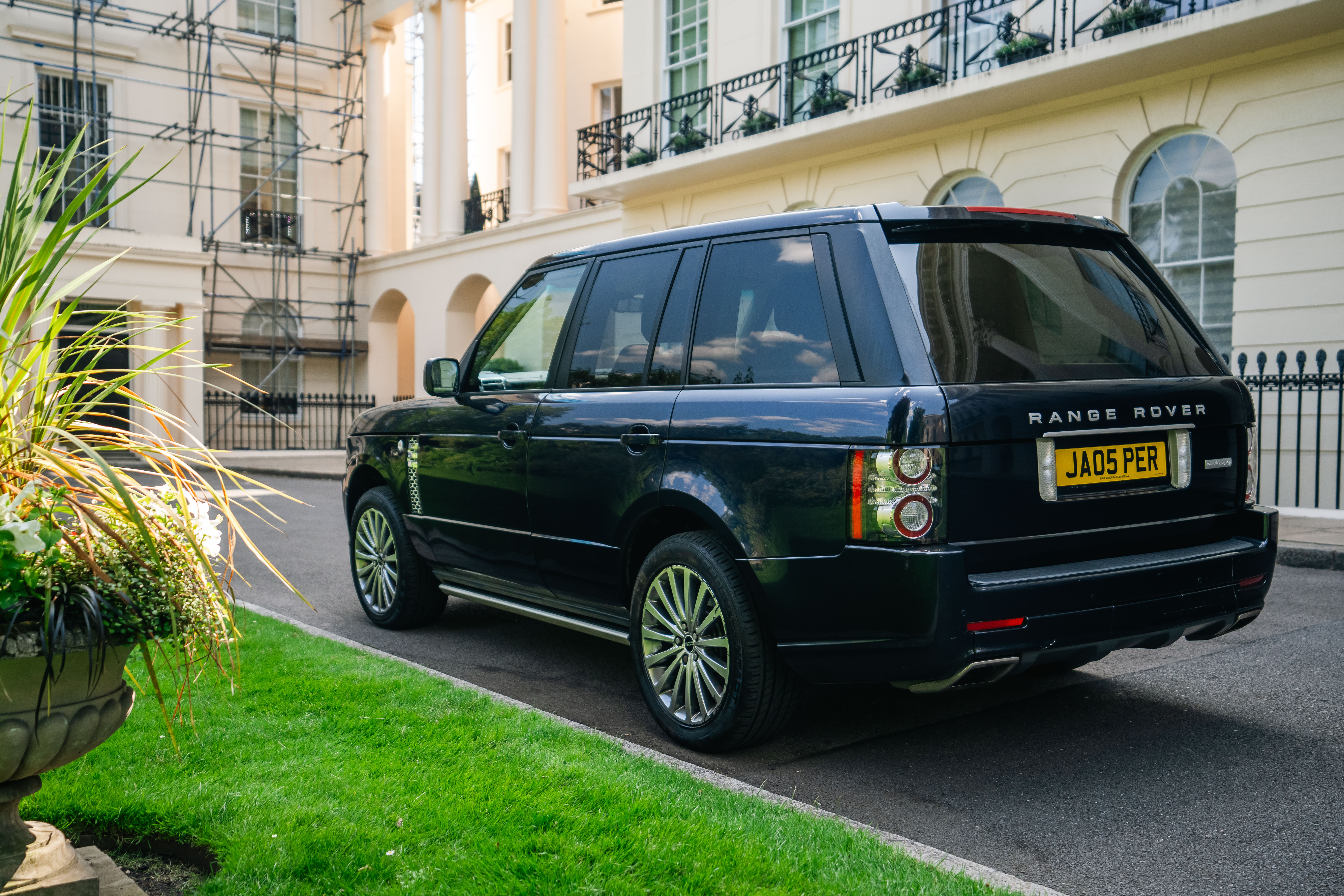 2011 RANGE ROVER 5.0 AUTOBIOGRAPHY (L322) for sale by auction in London ...
