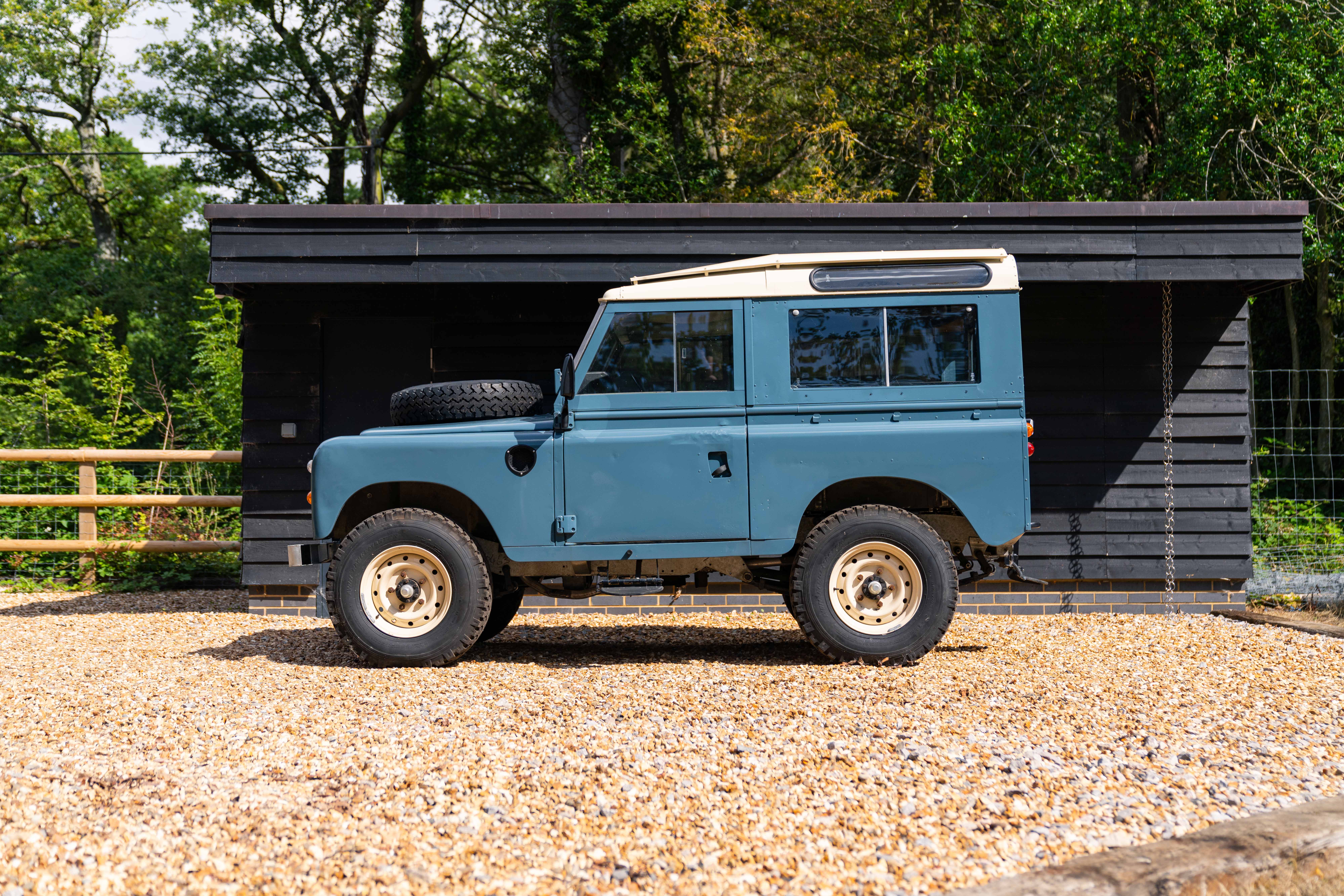 1972 LAND ROVER SERIES III 88" for sale by auction in Tadley, Hampshire ...