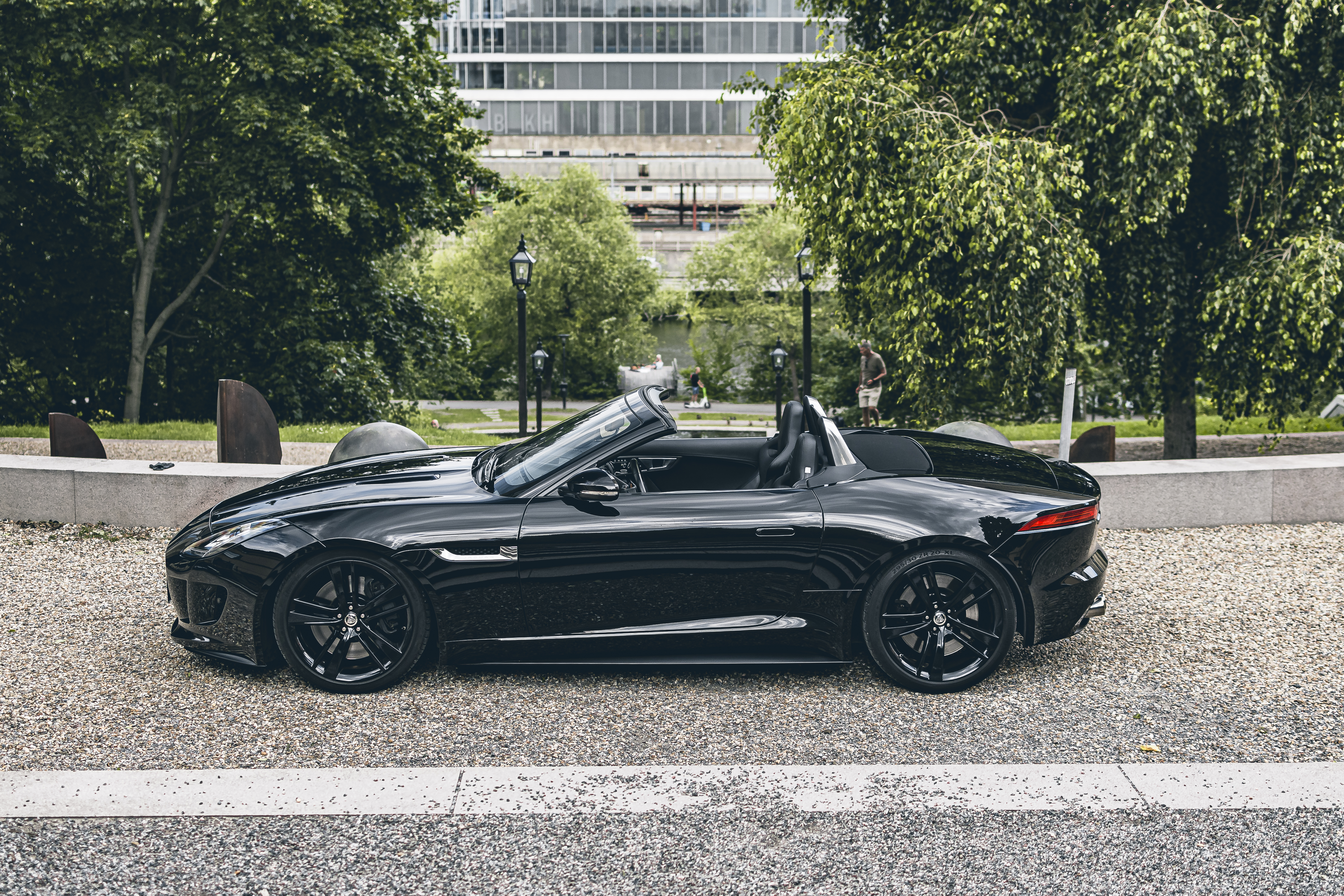 2013 JAGUAR F-TYPE V8 S CONVERTIBLE for sale by auctionin Sollentuna ...